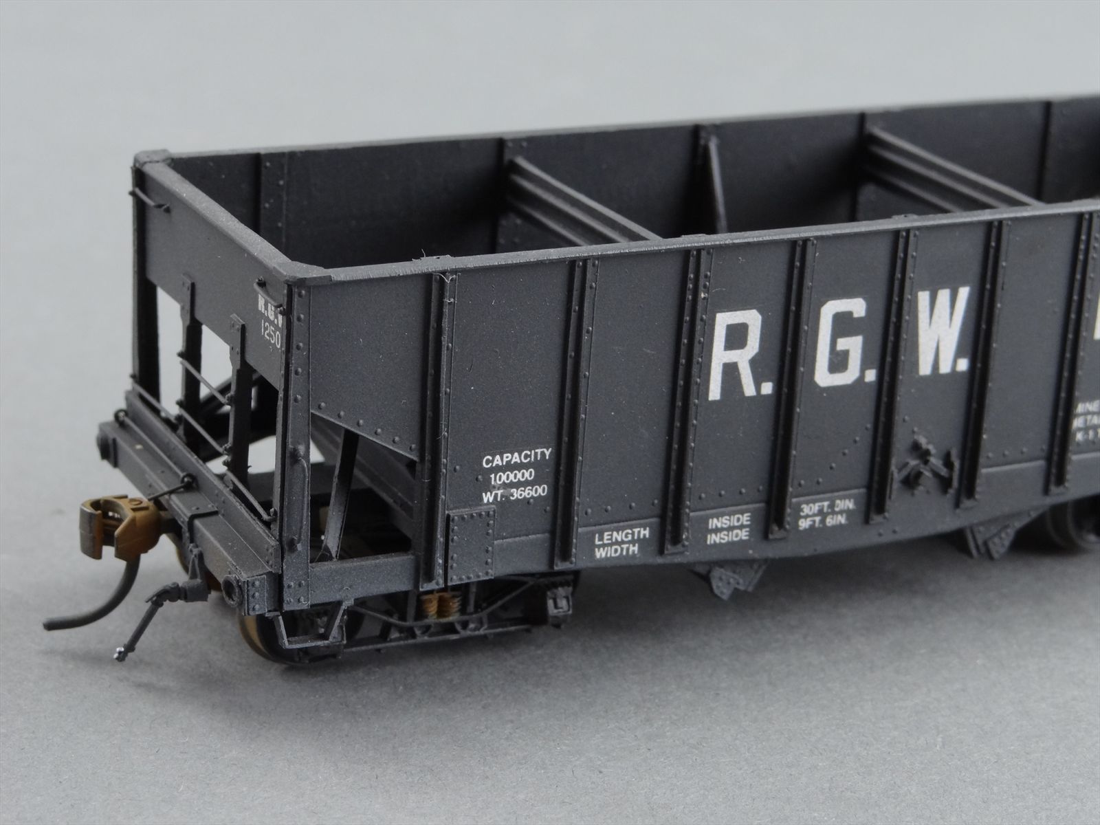 HO Westerfield 2405 Pro Built Kit - LV Lehigh Valley 31' 6" Hopper ...