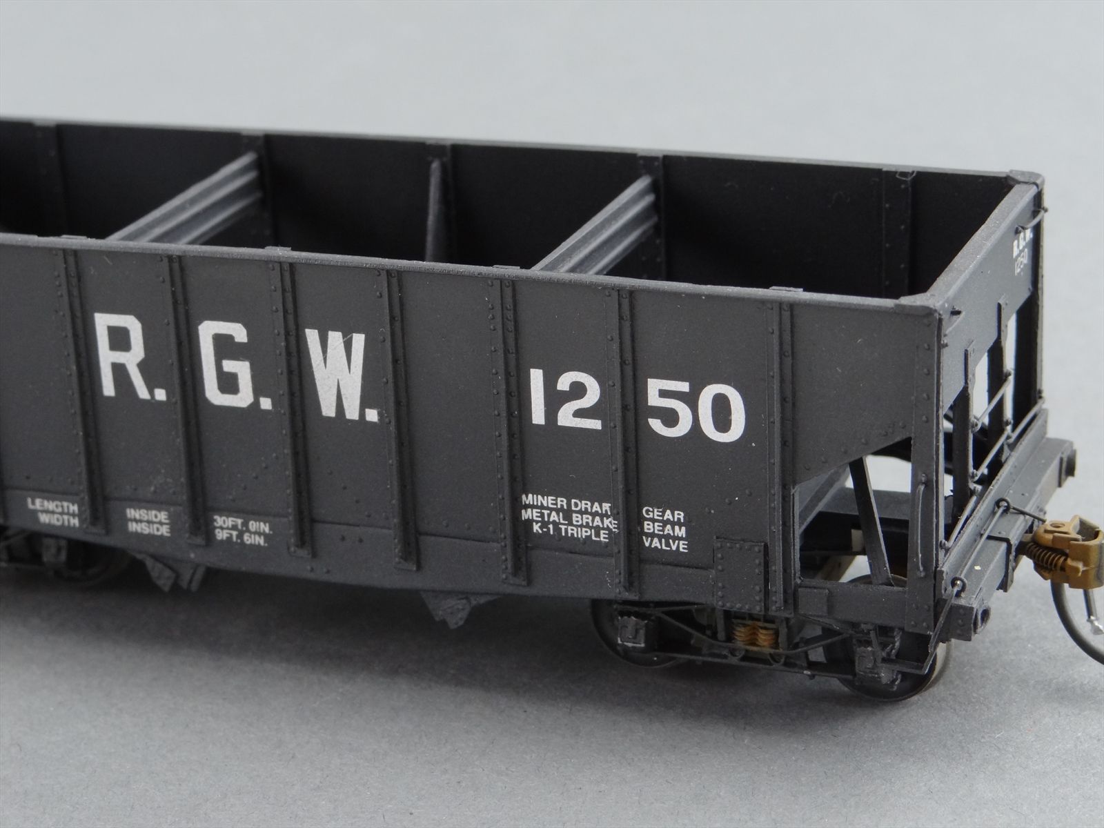 HO Westerfield 2405 Pro Built Kit - LV Lehigh Valley 31' 6" Hopper ...