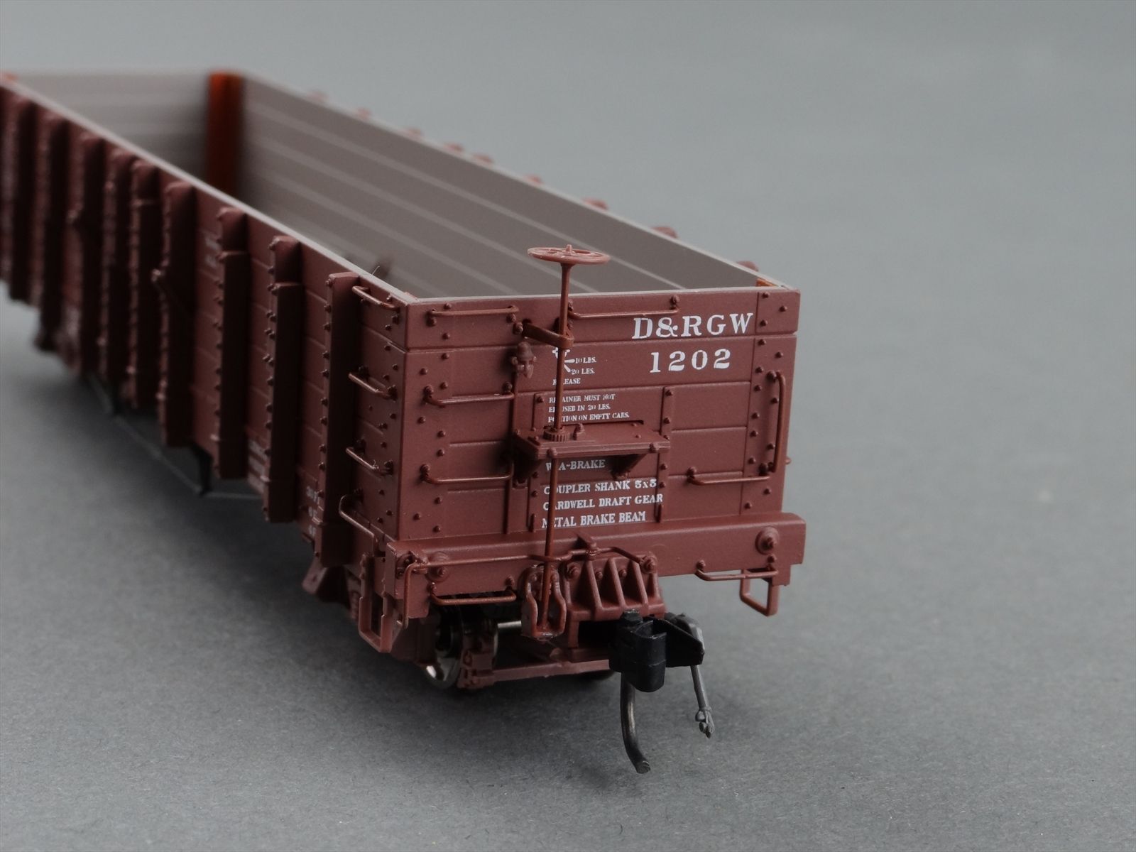 HO Scale Blackstone PN B340412 D&RGW #1202 High Side Gondola