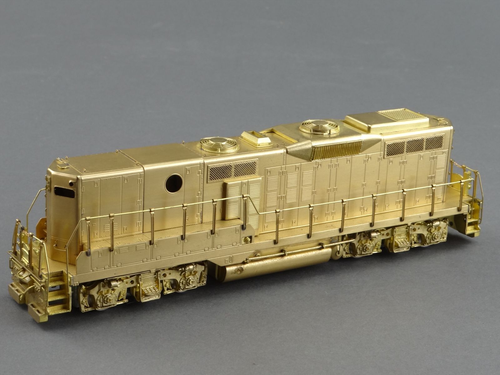 HO Brass Model Train - Oriental Limited UP Union Pacific EMD GP9B Diesel Unpainted - MB Version
