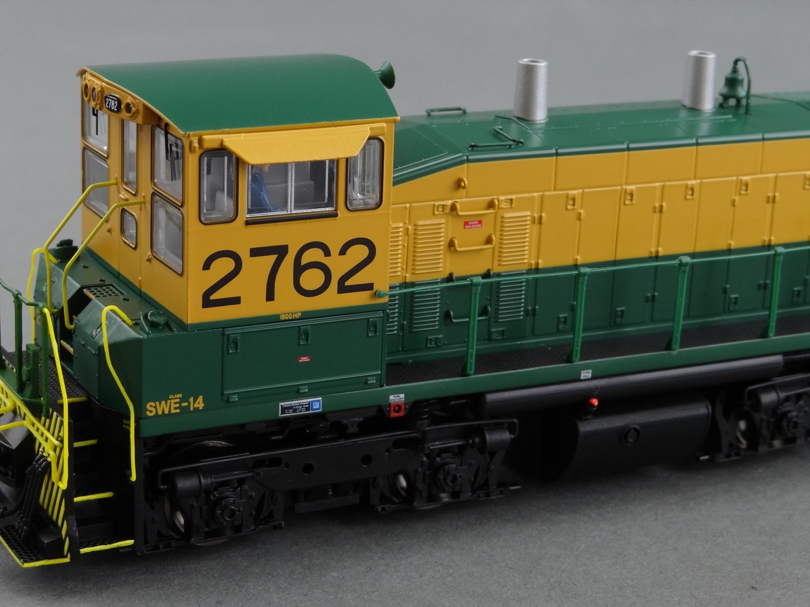 HO BLI 3331 / P831 Broadway Limited RDG Reading Lines EMD SW1500 Diesel ...