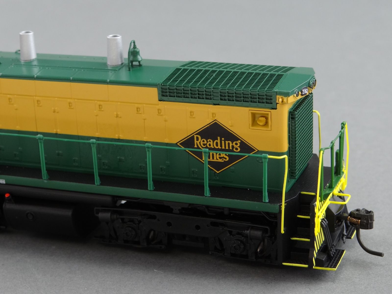 HO BLI 3331 / P831 Broadway Limited RDG Reading Lines EMD SW1500 Diesel ...