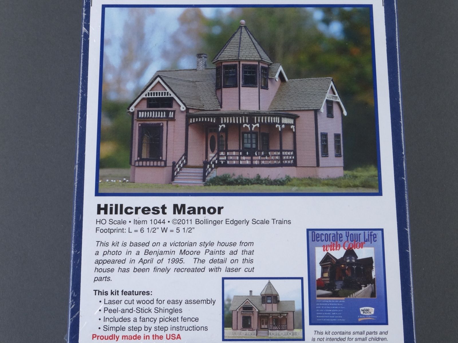HO Scale BEST Craftsman Kit #1044 - Hillcrest Manor Victorian House