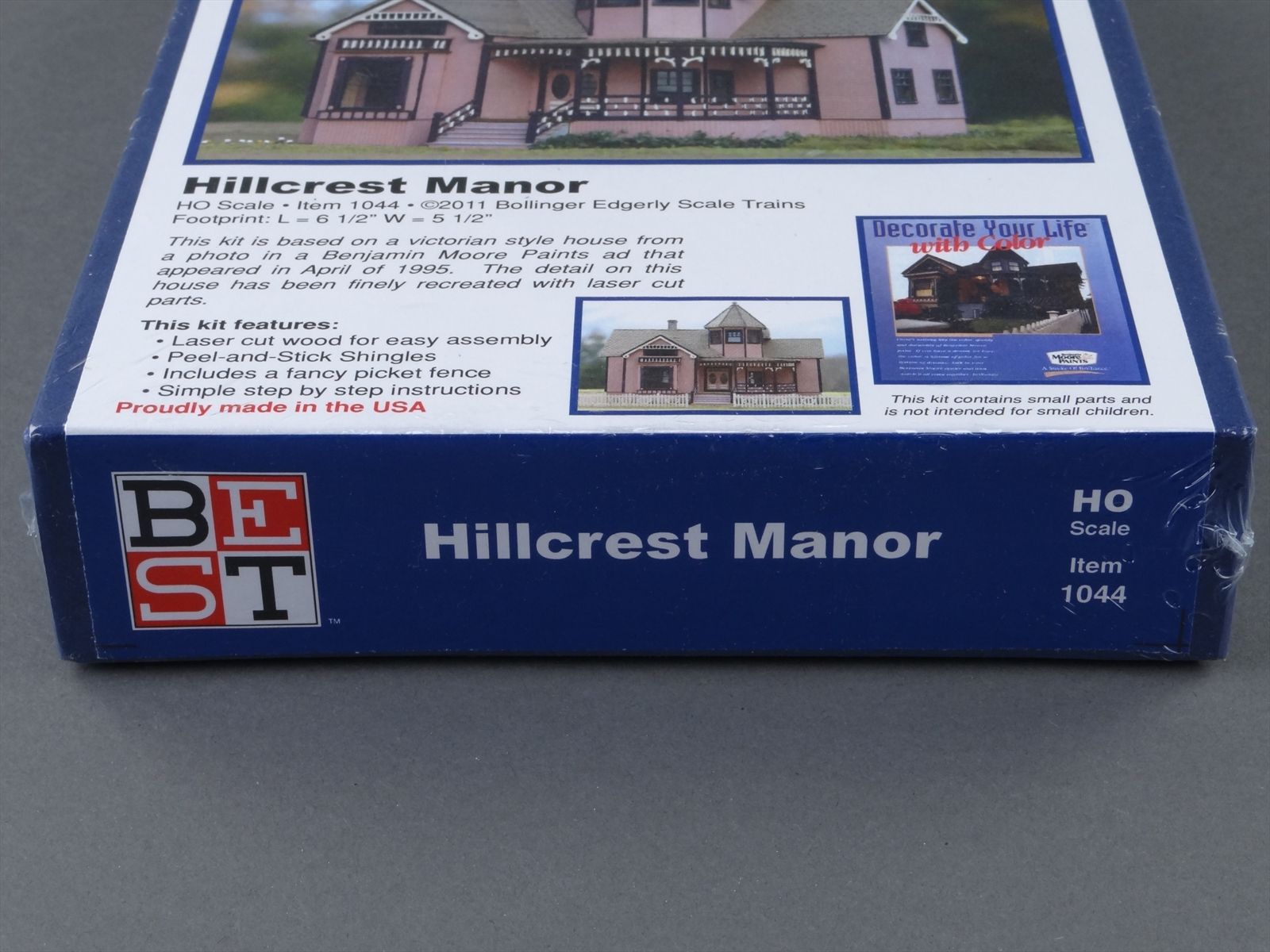 HO Scale BEST Craftsman Kit #1044 - Hillcrest Manor Victorian House