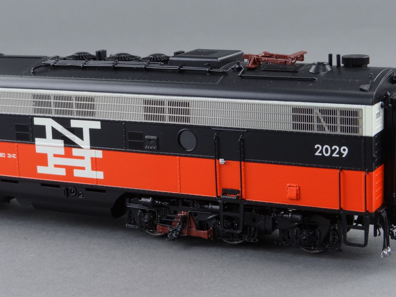 HO Brass Model Train - OMI 087010130.1 NH New Haven EDER-5 FL9 Diesel #2029