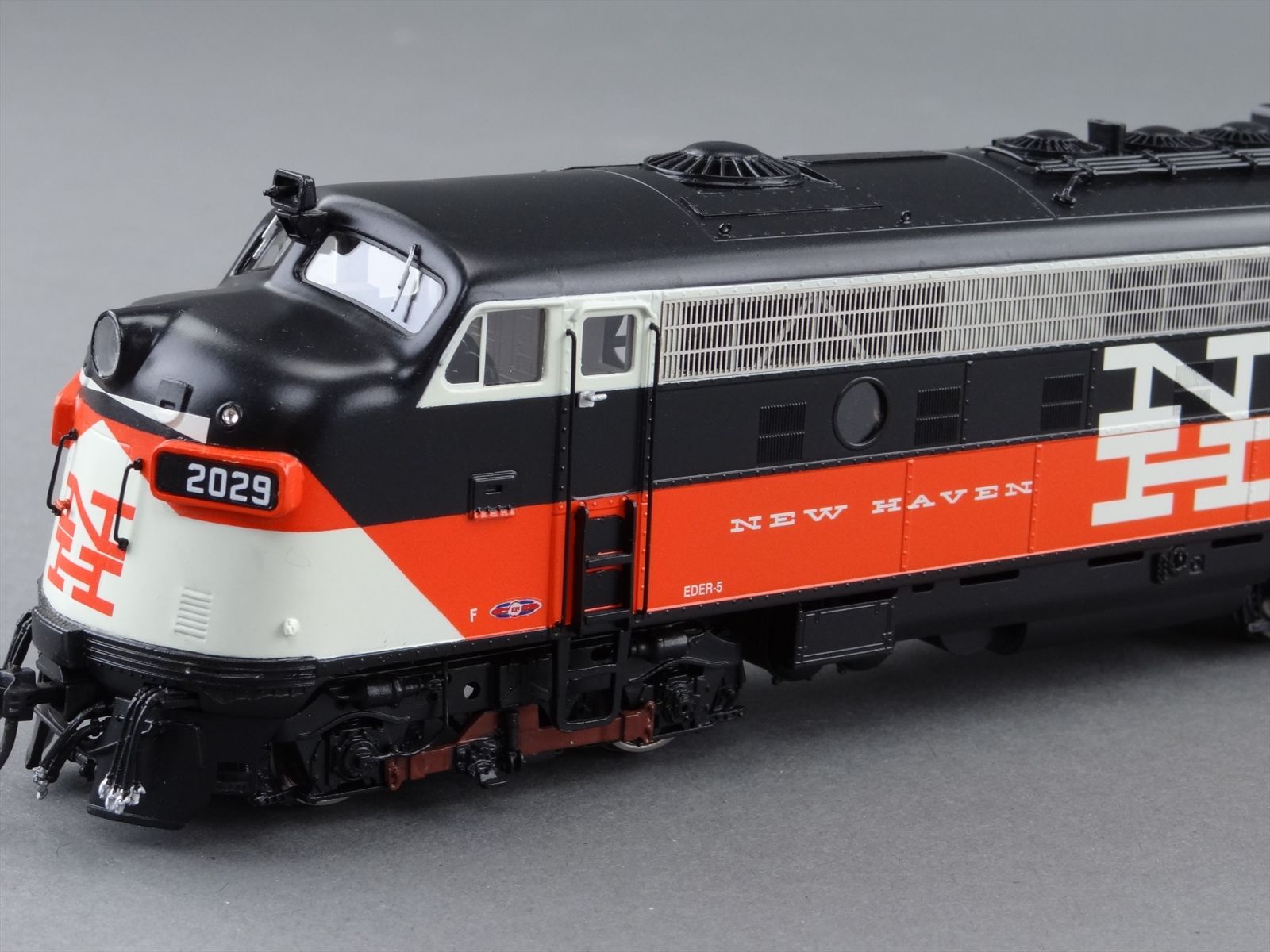 HO Brass Model Train - OMI 087010130.1 NH New Haven EDER-5 FL9 Diesel #2029