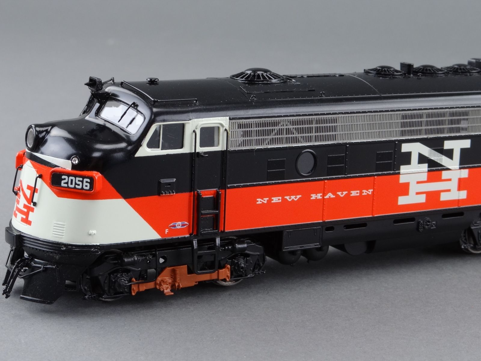 HO Brass Model Train - OMI 6105.1 NH New Haven EDER-5 FL9 Diesel #2056 ...