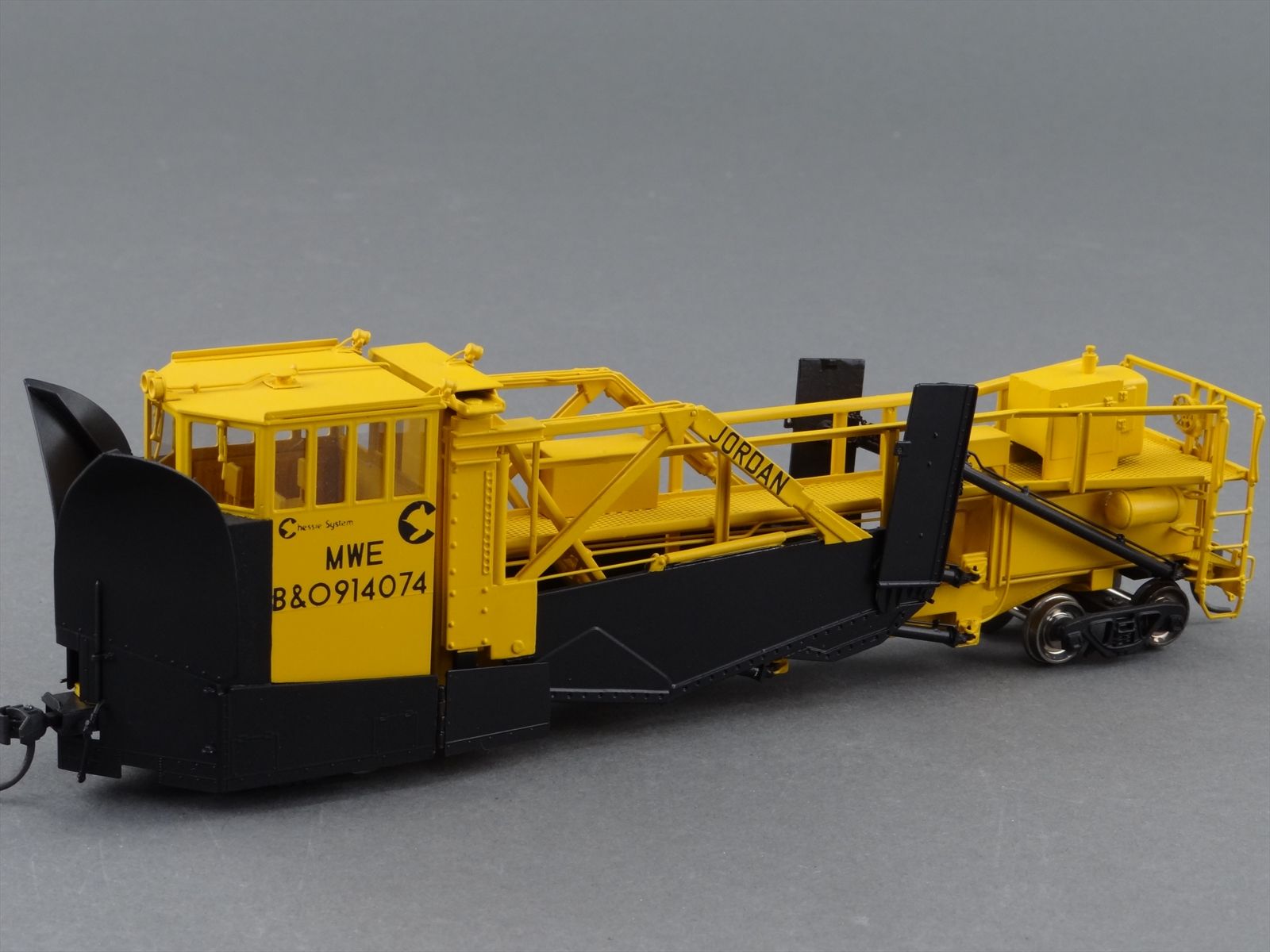 HO Brass Model Train - OMI 3301.1 Overland B&O Chessie Jordan Spreader ...