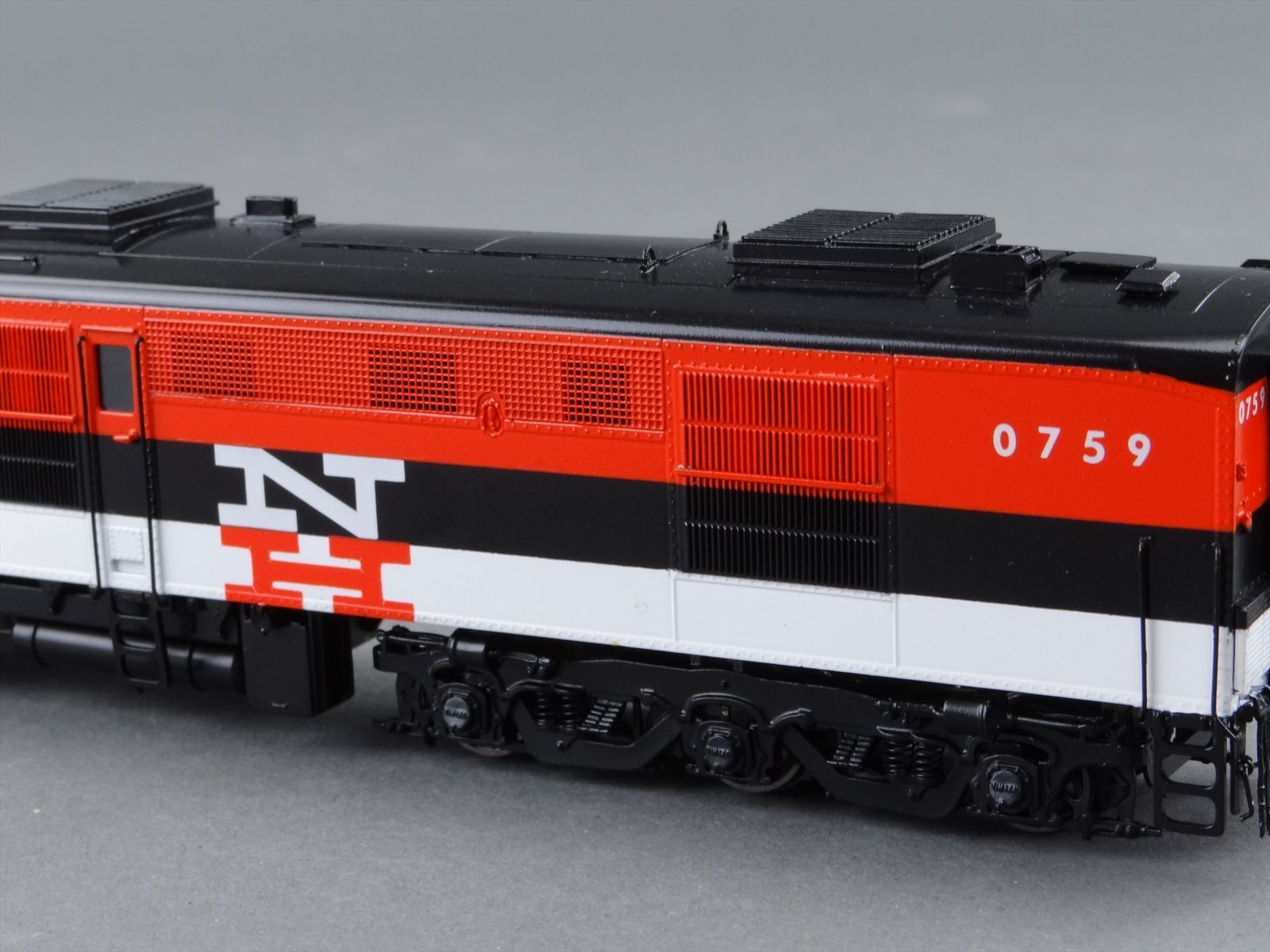 HO Brass Model Train - OMI 6917.1 NH New Haven DL-109 Diesel #0759 ...