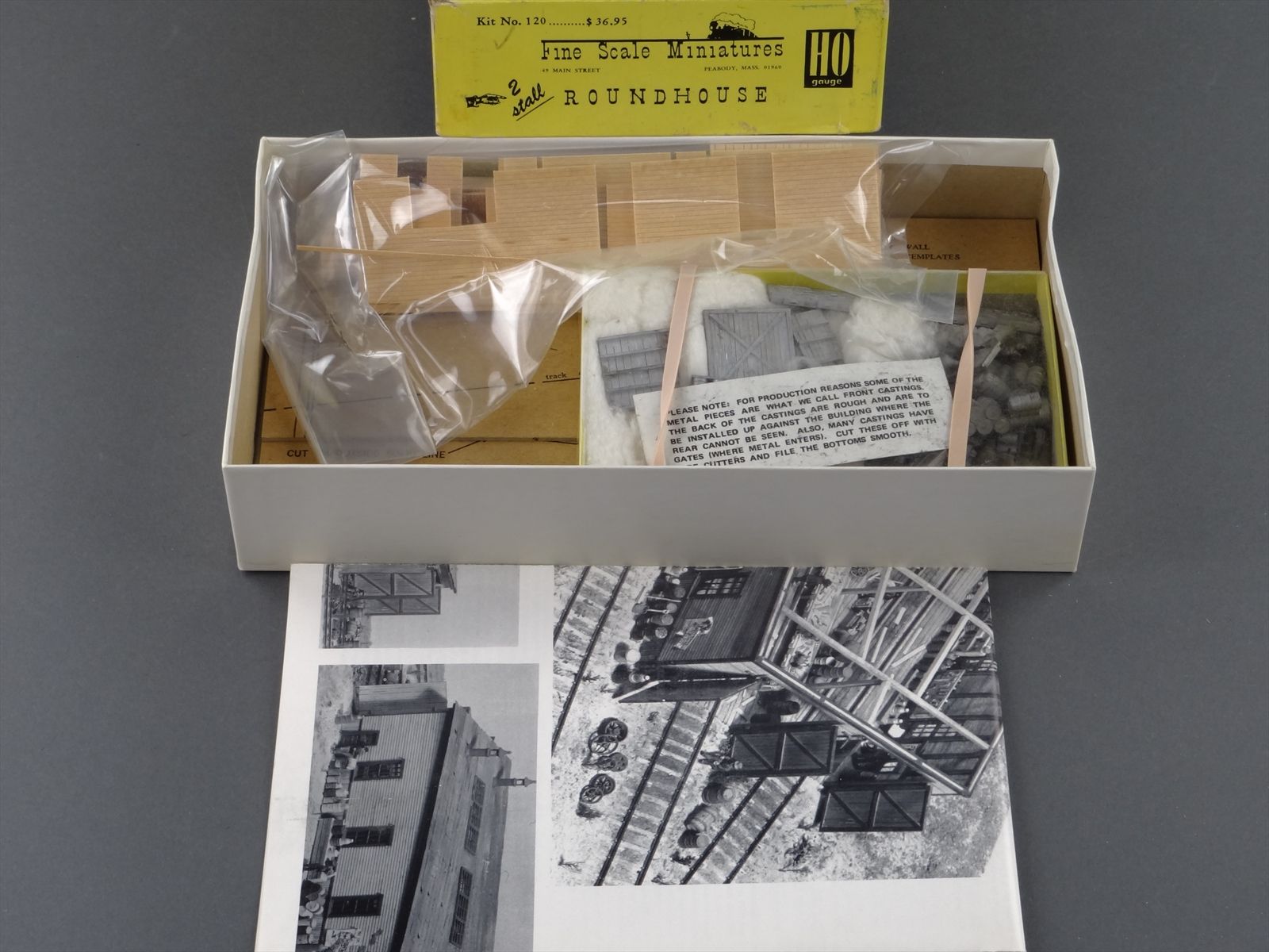 FSM Fine Scale Miniatures Kit #120 - 2-Stall Roundhouse