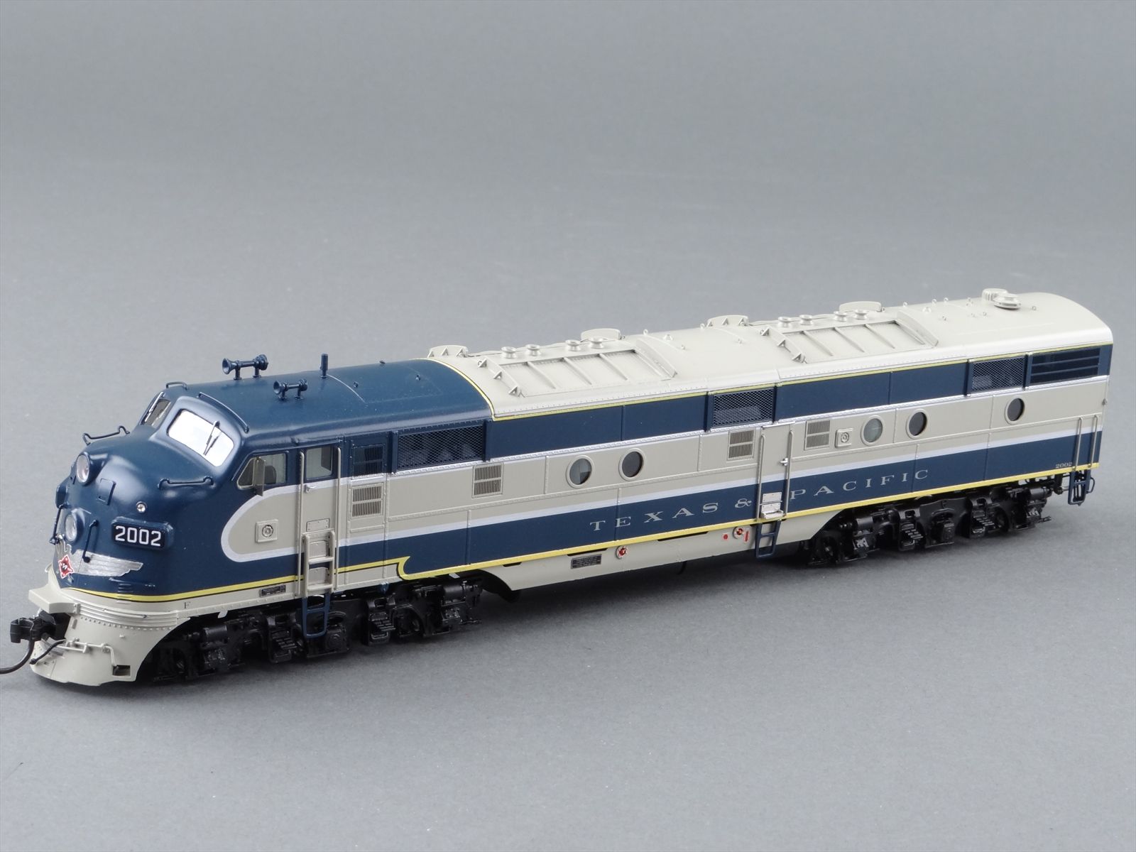 HO Brass Model Train - OMI AA-1238-2 Overland T&P Texas & Pacific E7A ...