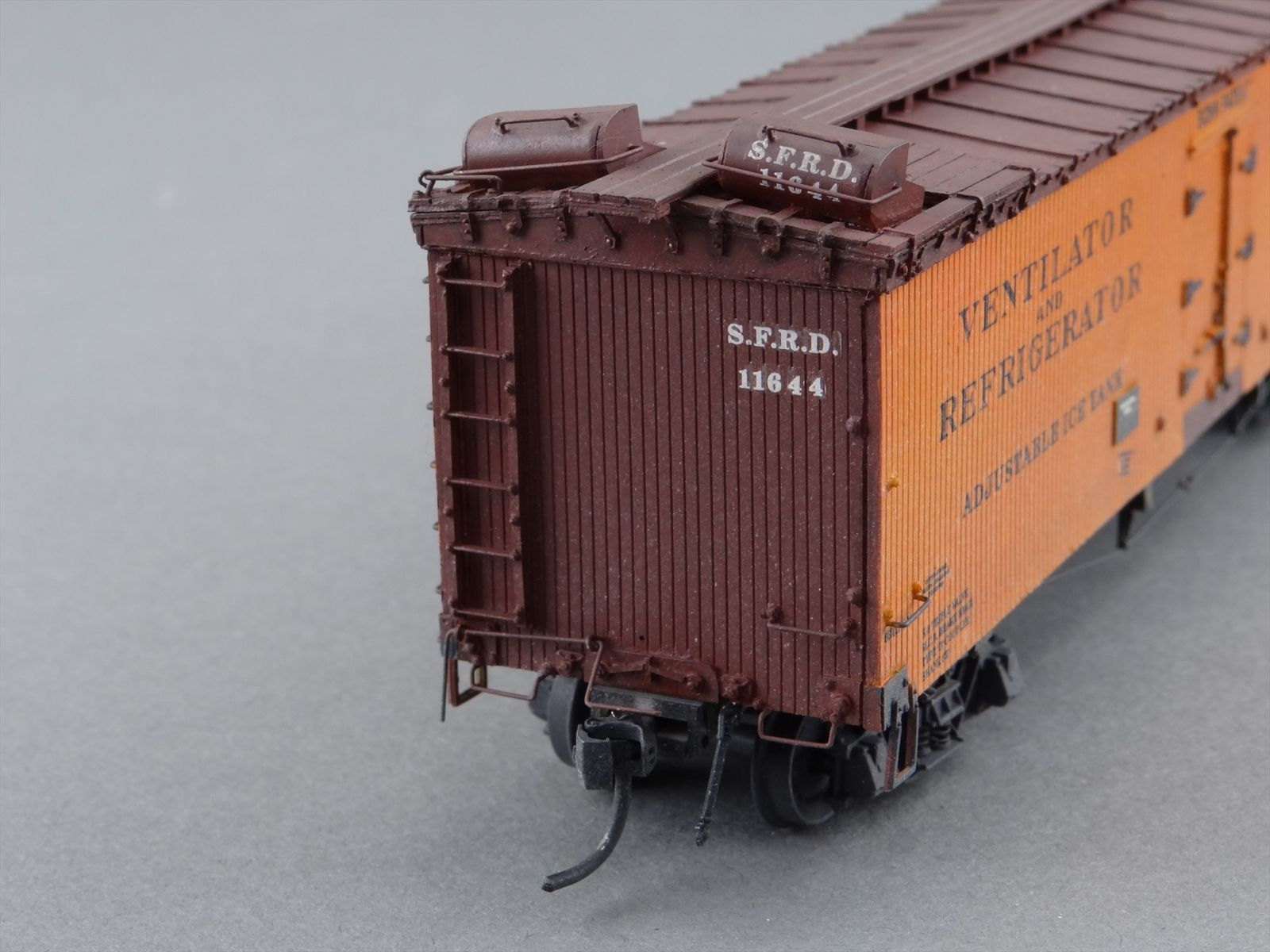 HO Westerfield 10803 Pro Built Kit - SFRD Santa Fe Reefer Refrigerator Car #11644 - Custom