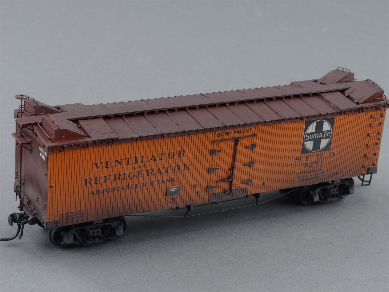 HO Westerfield 10802 Pro Built Kit - SFRD Santa Fe Reefer Refrigerator ...