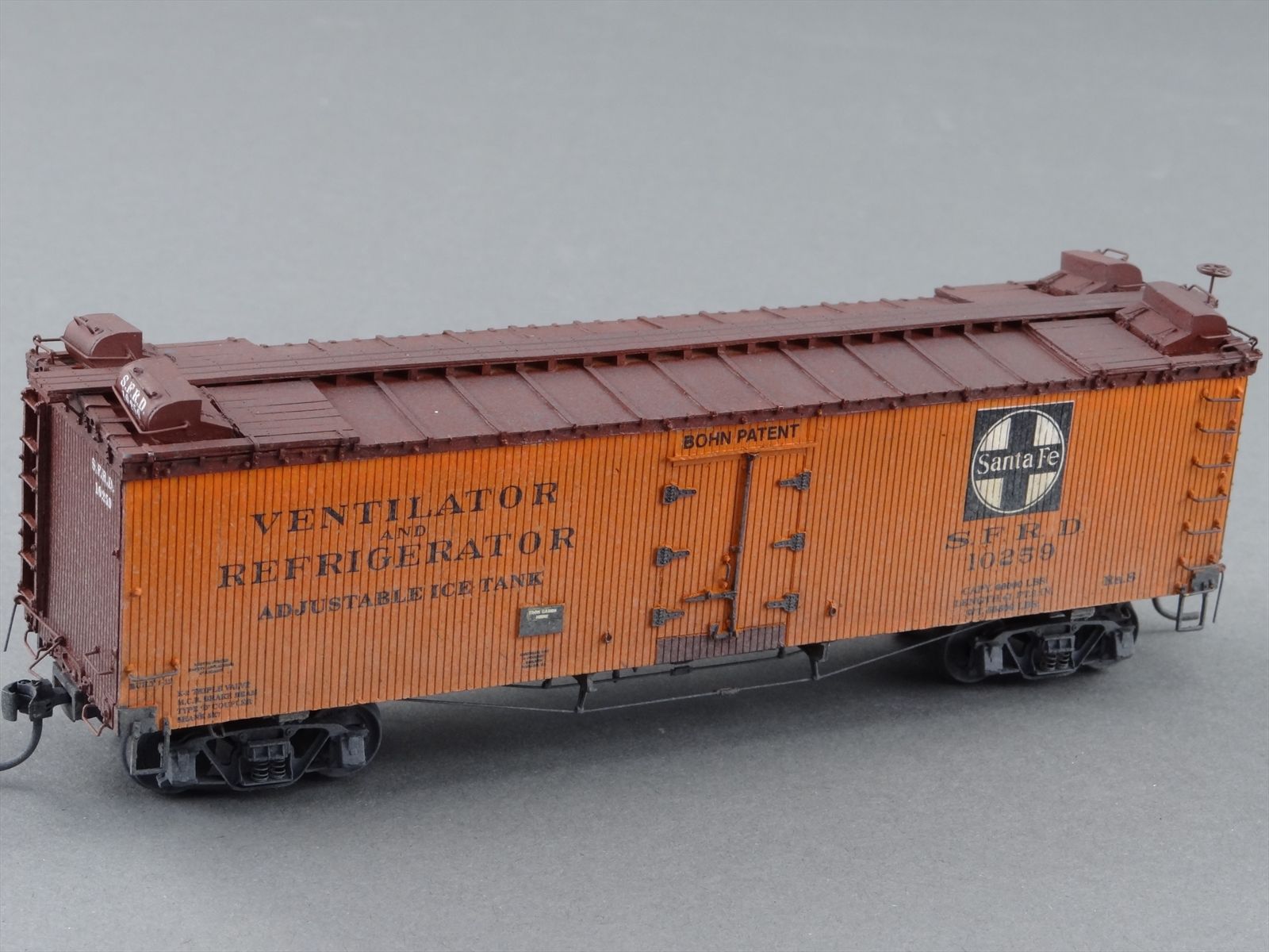 HO Westerfield 10803 Pro Built Kit - SFRD Santa Fe Reefer Refrigerator ...