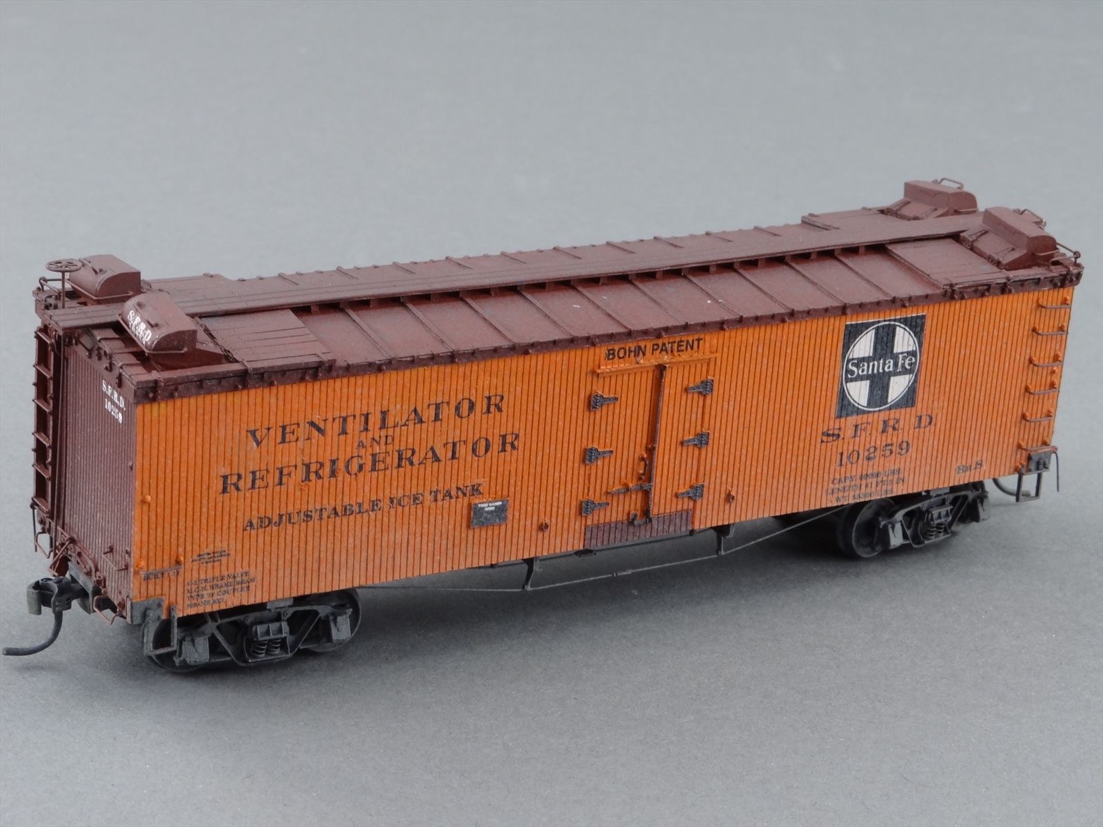 HO Westerfield 10803 Pro Built Kit - SFRD Santa Fe Reefer Refrigerator ...