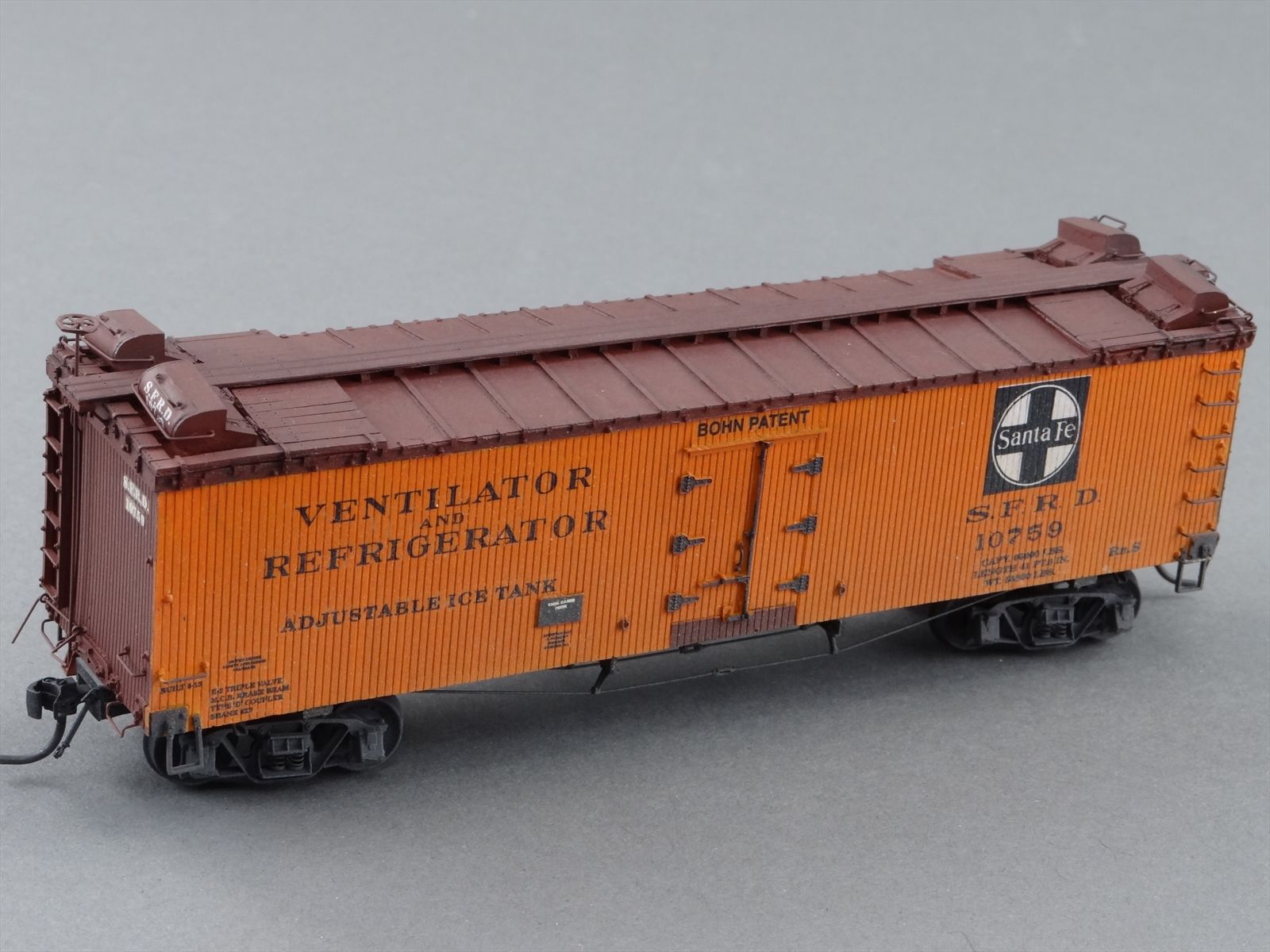 HO Westerfield 10803 Pro Built Kit - SFRD Santa Fe Reefer Refrigerator ...