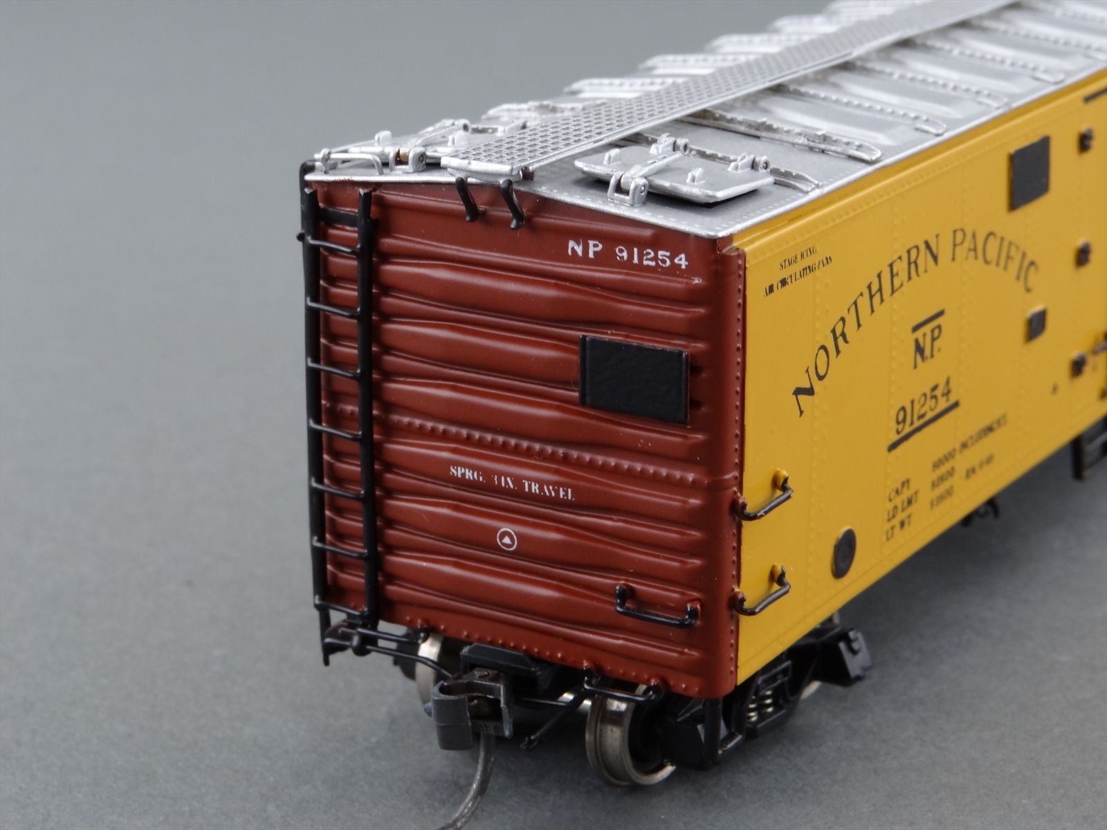 HO Brass Model Train - CIL 2140.2 NP Northern Pacific Reefer 'Main ...