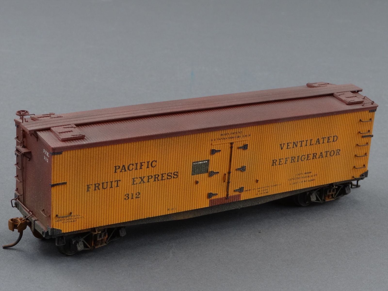 HO Westerfield 1801 Pro Built Kit - PFE Pacific Fruit Express 40' R-30 ...