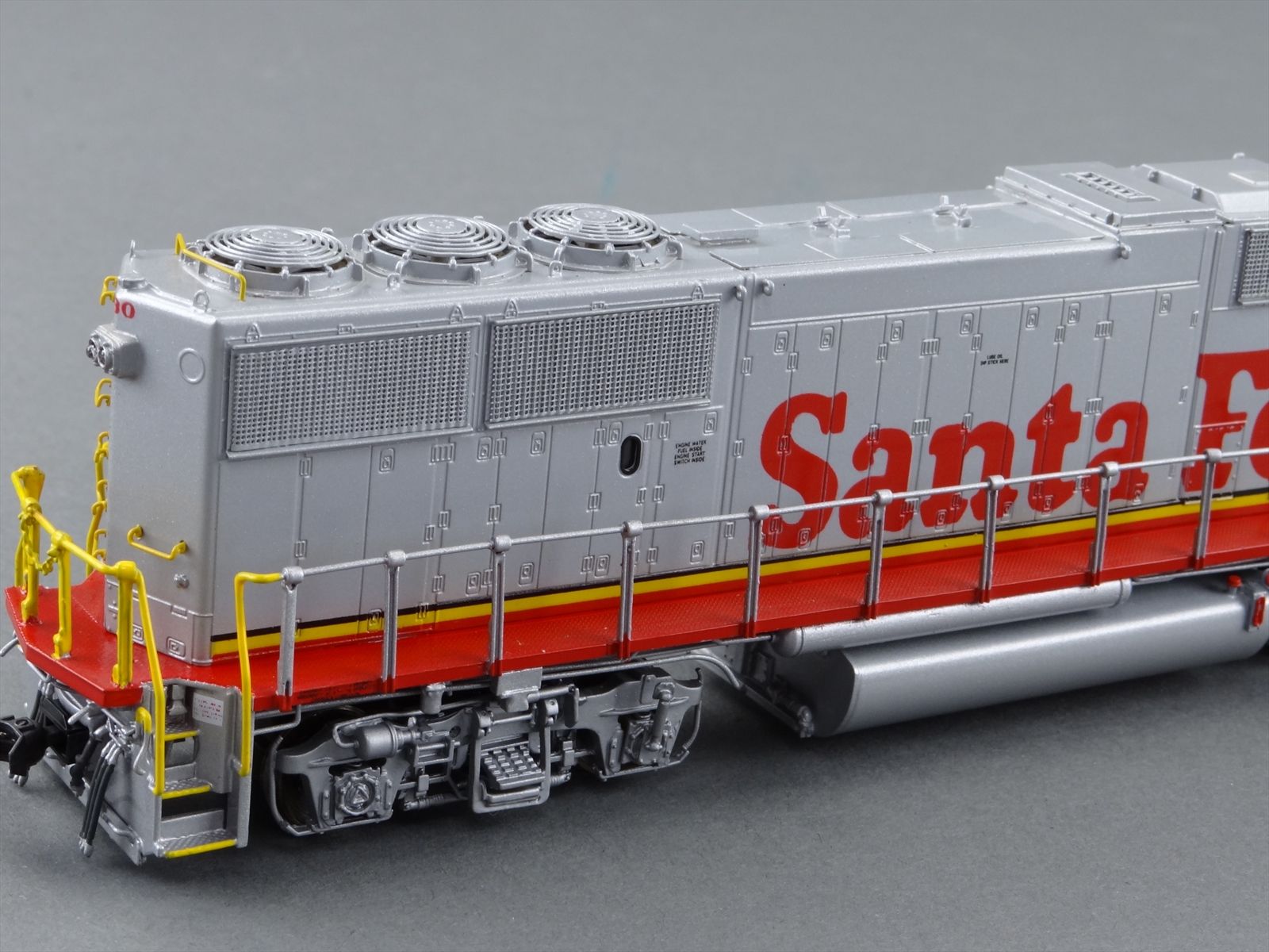 HO Brass Model Train - OMI 5401.1 ATSF Santa Fe GP60B Diesel #330 - Factory Paint 1993