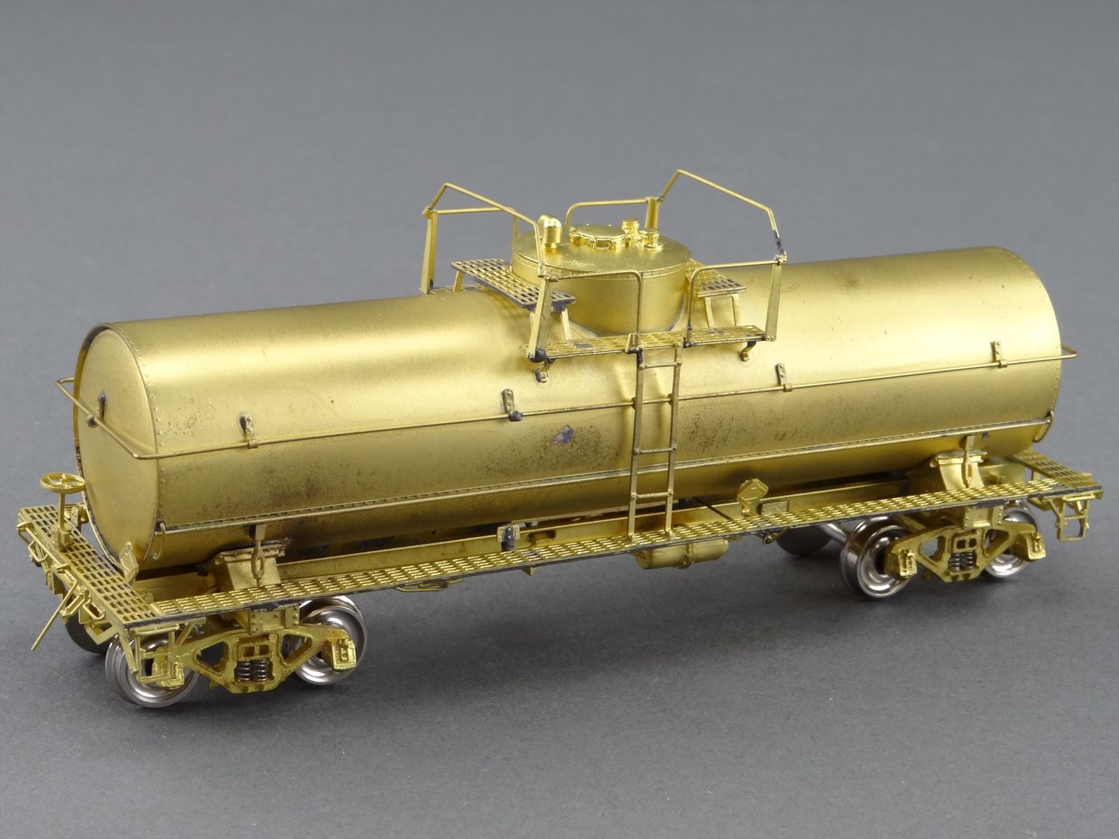 HO Brass OMI 3270 Overland GATX 8000 Gal Insulated Single Dome Tank Car ...