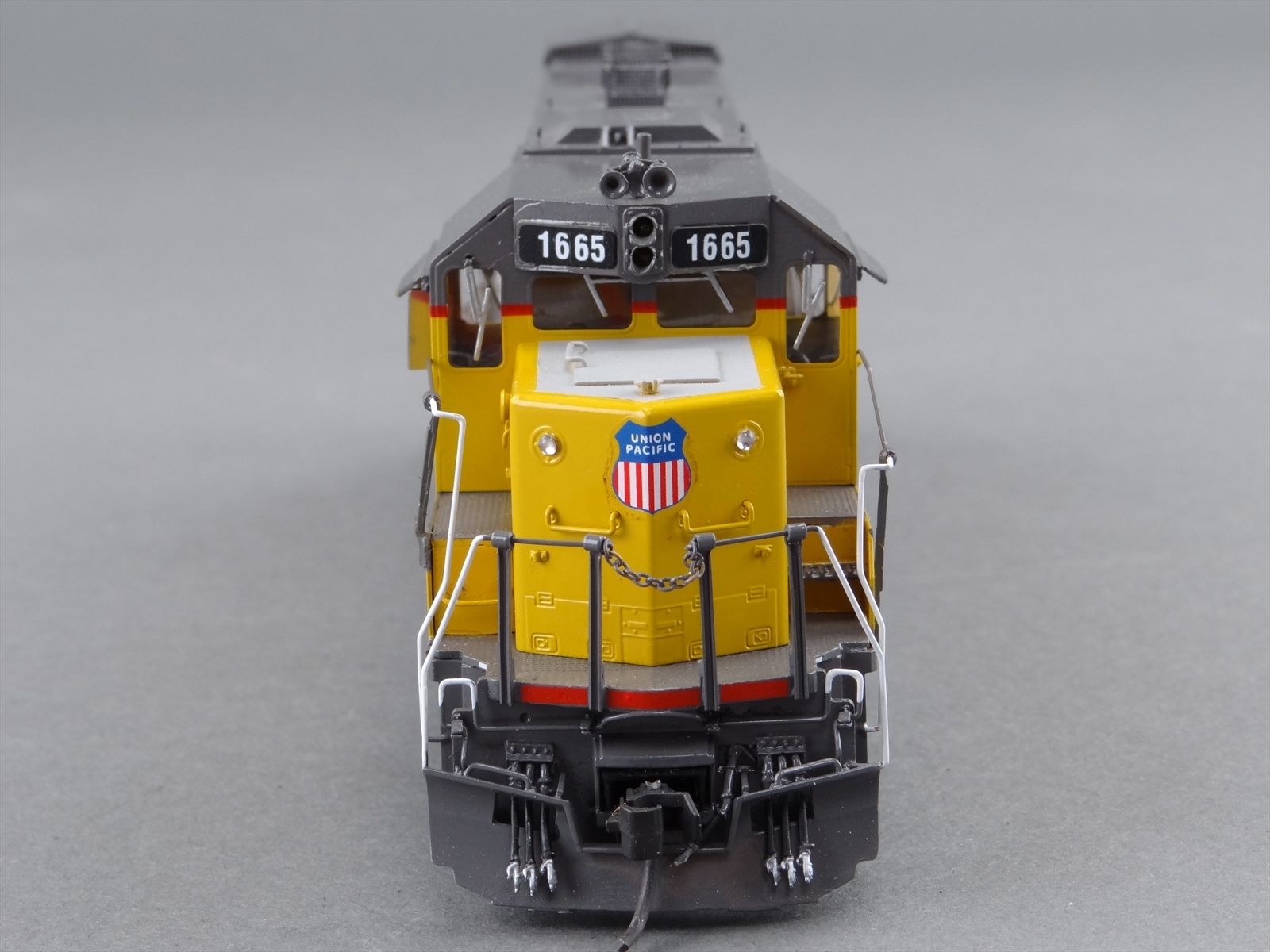 HO Brass Model Train - OMI 6750.1 Overland - UP Union Pacific GP15-1 - CUSTOM #1665