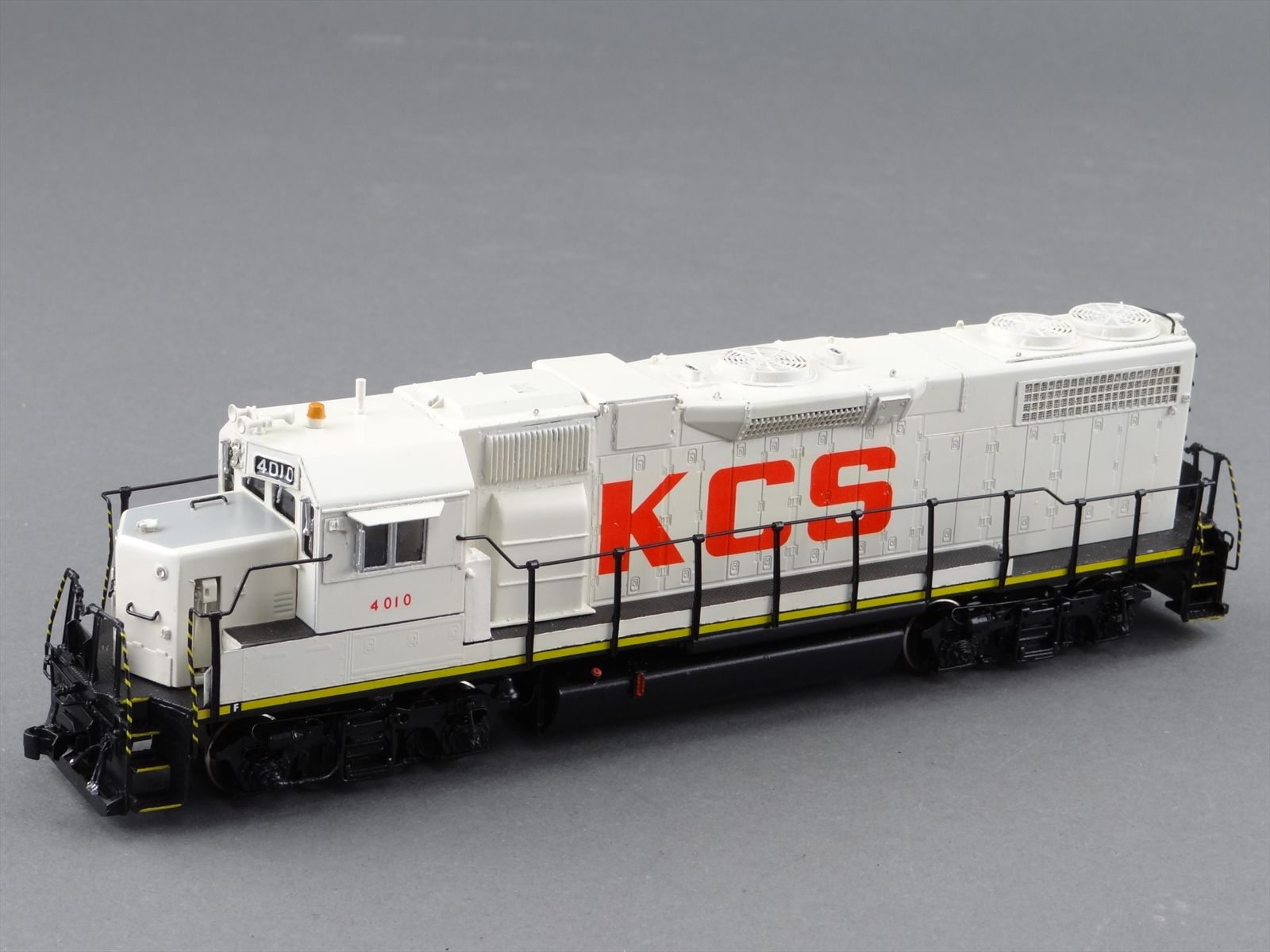 HO Brass Model Train - OMI 1868 KCS Kansas City Southern GP38-2 Diesel ...