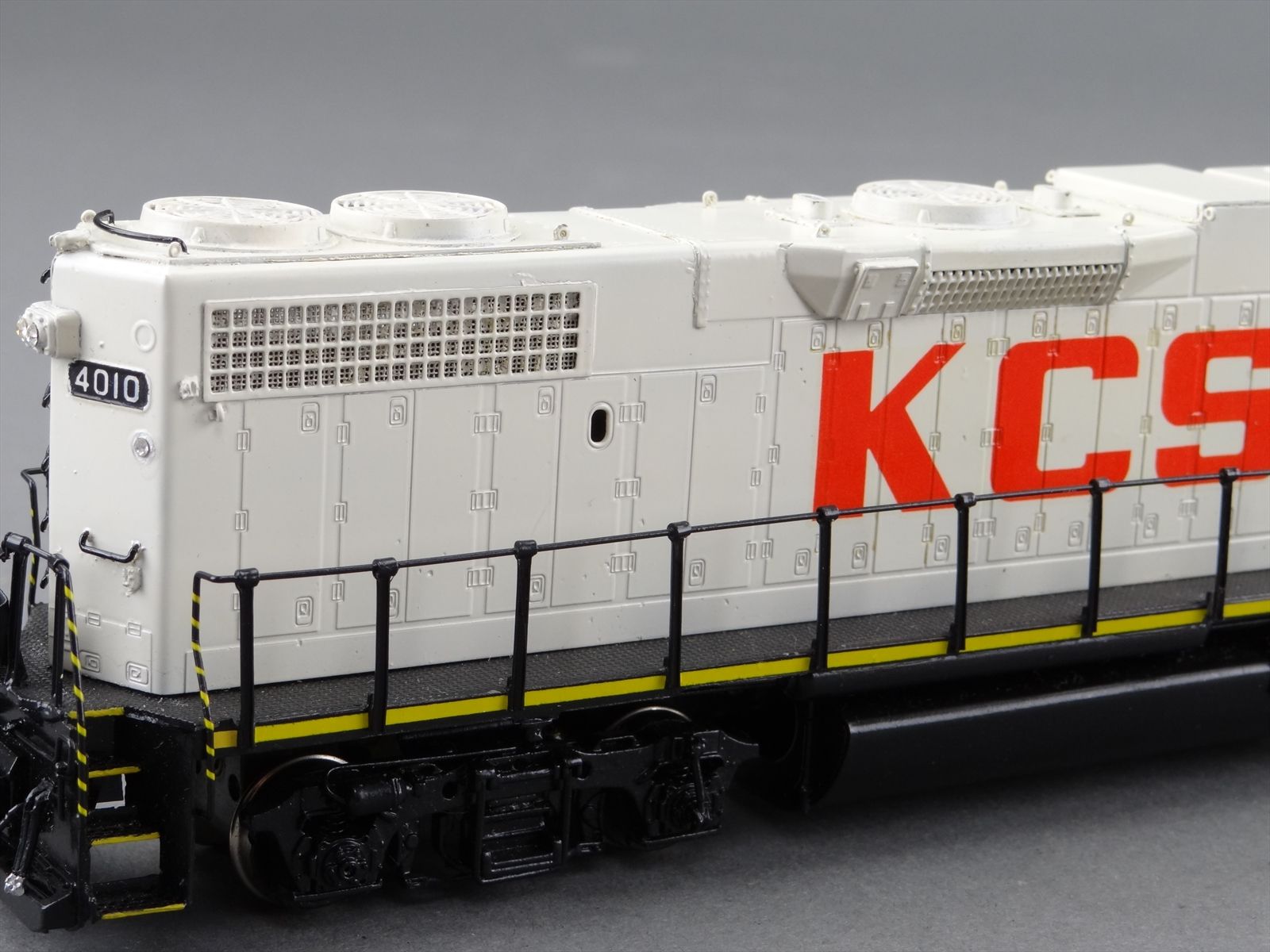 HO Brass Model Train - OMI 1868 KCS Kansas City Southern GP38-2 Diesel ...