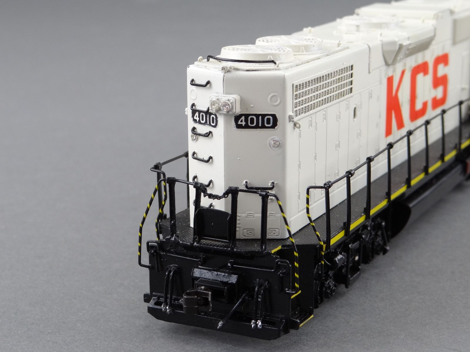 HO Brass Model Train - OMI 1868 KCS Kansas City Southern GP38-2 Diesel ...