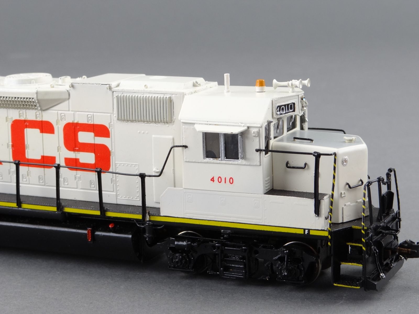 HO Brass Model Train - OMI 1868 KCS Kansas City Southern GP38-2 Diesel ...