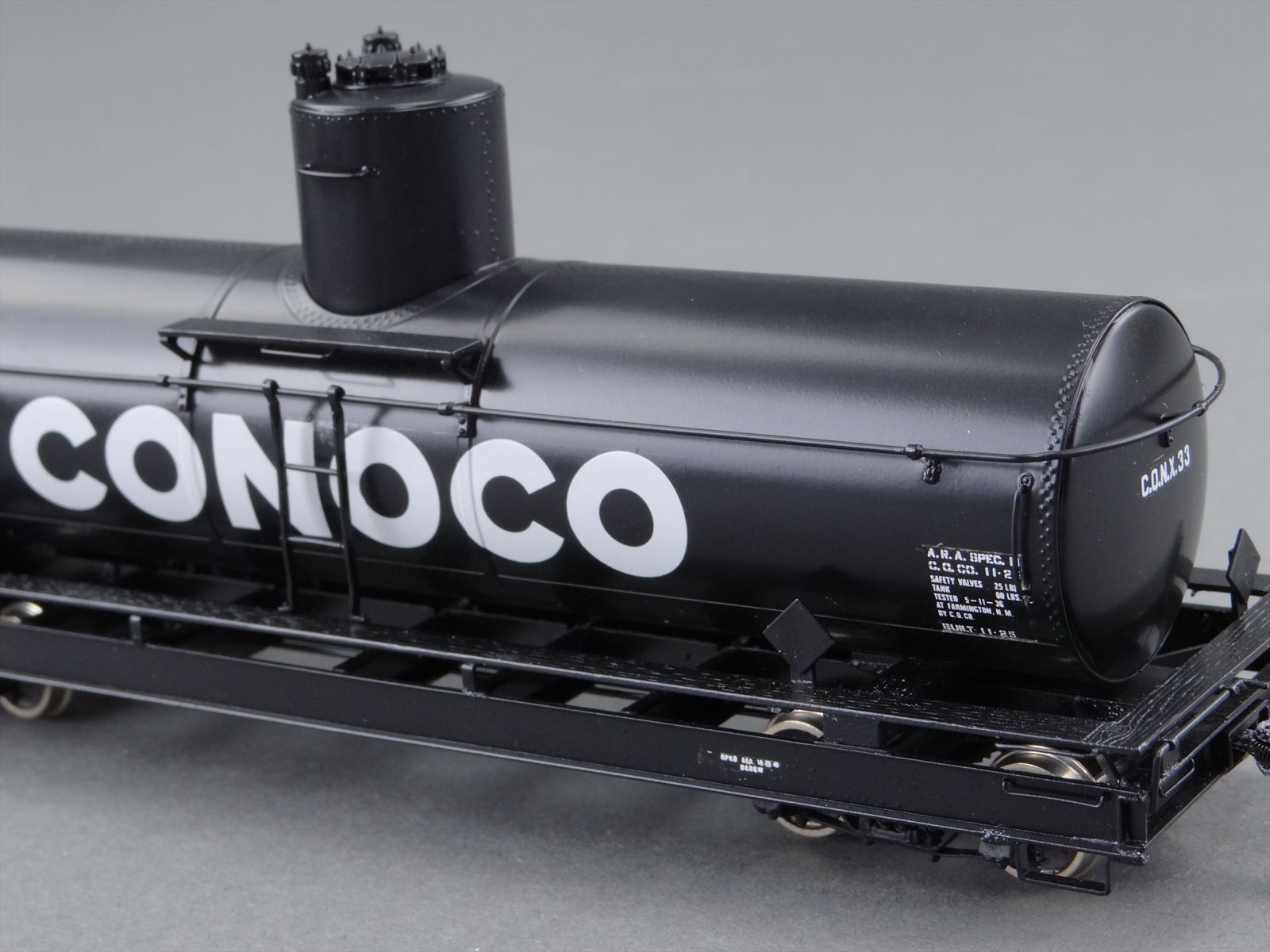 Sn3 Scale Brass PBL Milestone Models Conoco Tank Car #33