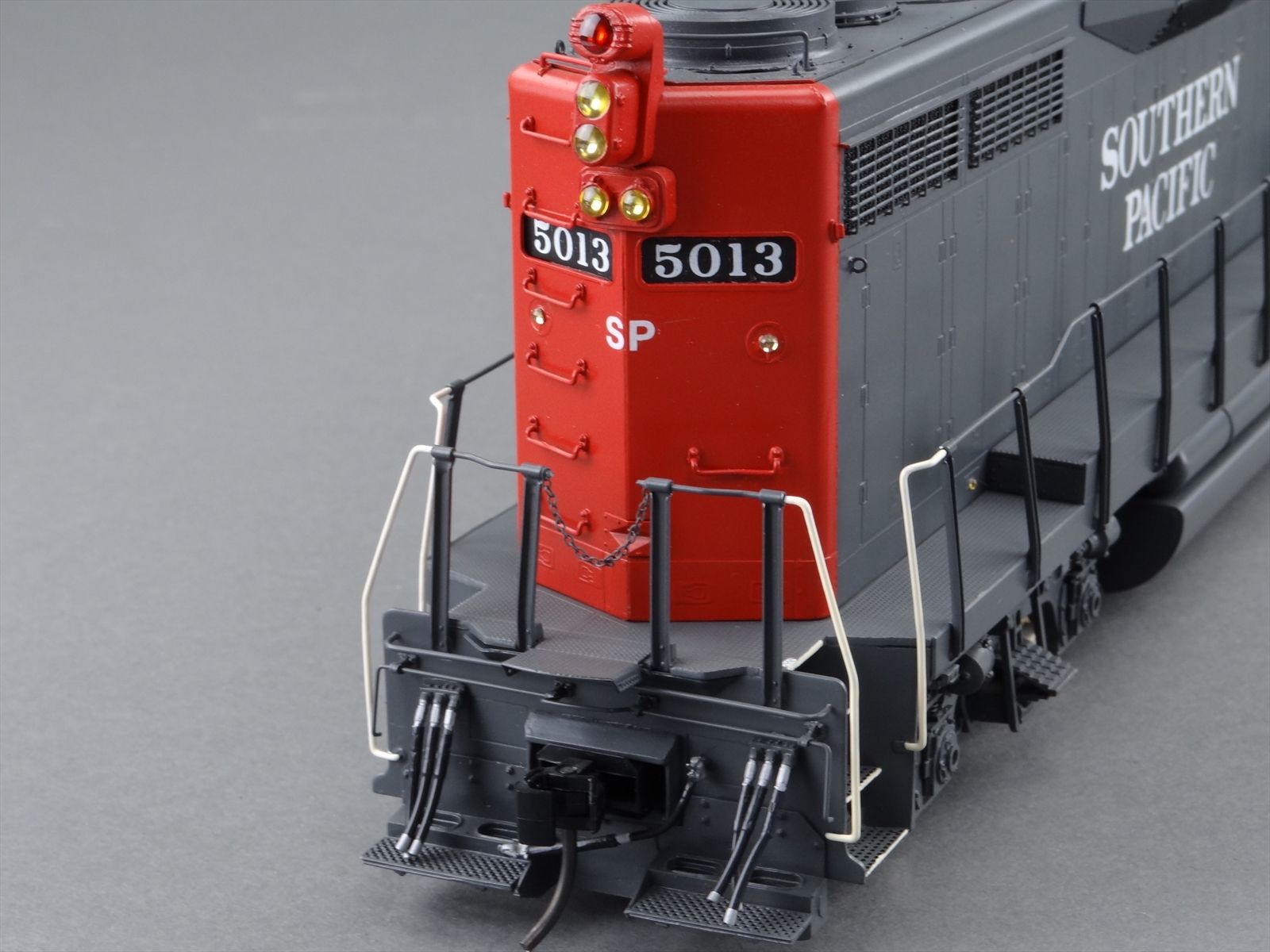 O Scale 2-Rail Brass Model Train - OMI 0471 SP Southern Pacific GP30 ...