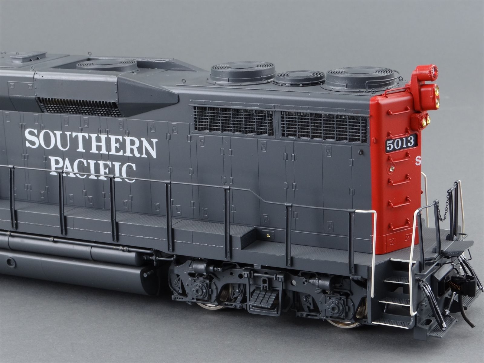 O Scale 2-Rail Brass Model Train - OMI 0471 SP Southern Pacific GP30 ...