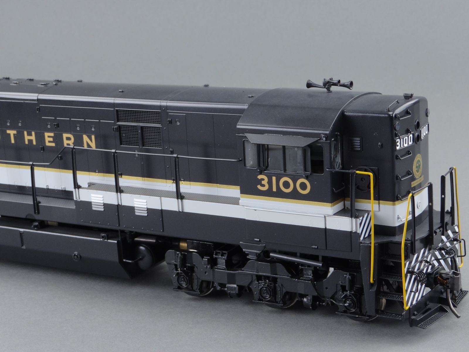 O 2-Rail Brass - OMI 0241 Overland Southern GE U30C High Hood Diesel ...