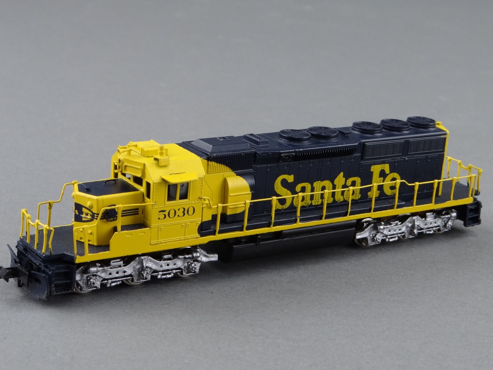 N Scale Brass Key Model Trains ATSF Santa Fe EMD SD40-2 Diesel #5030