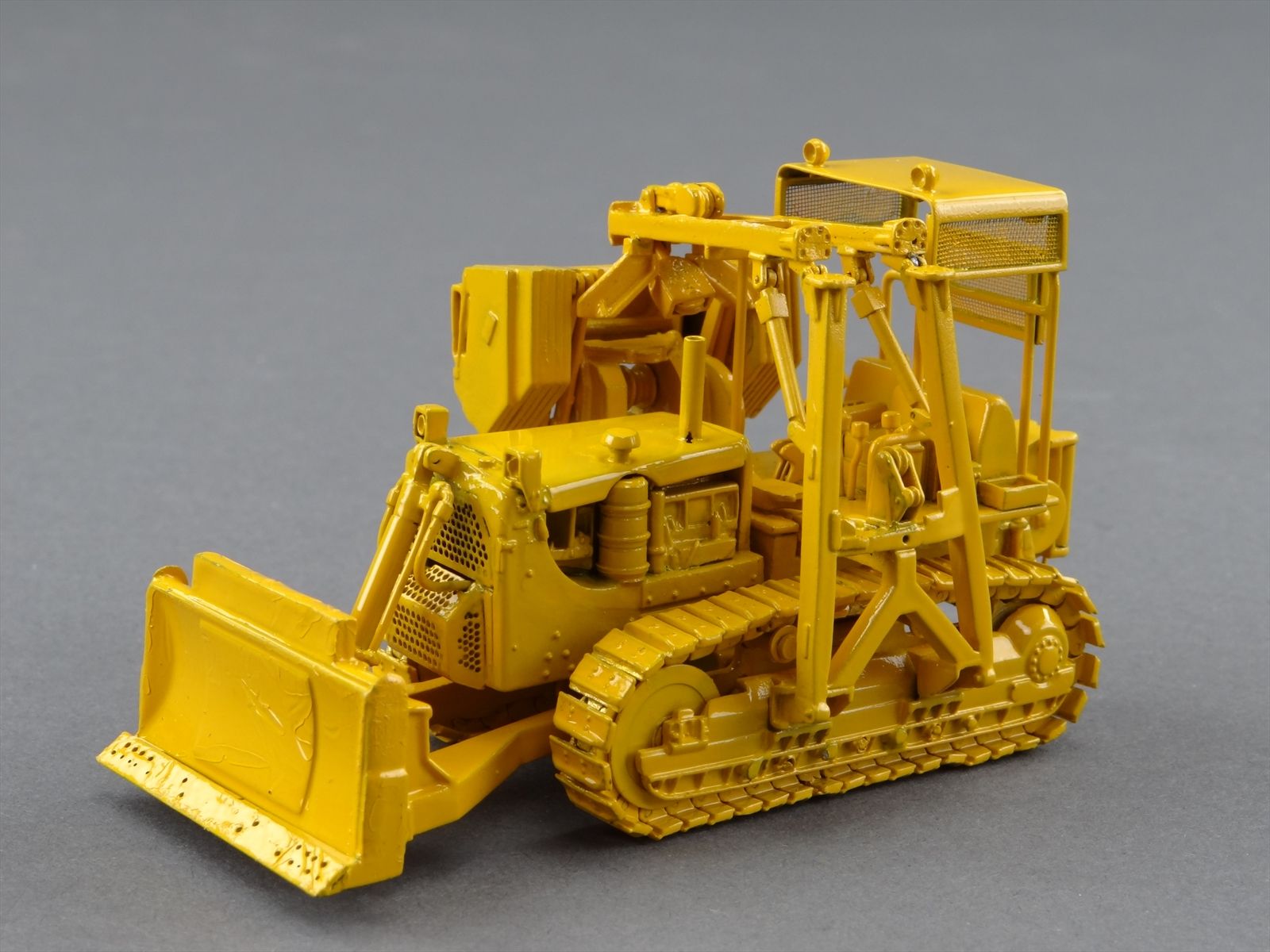 HO Brass OMI 3377.1 Overland Bulldozer with Side Boom - Painted Yellow