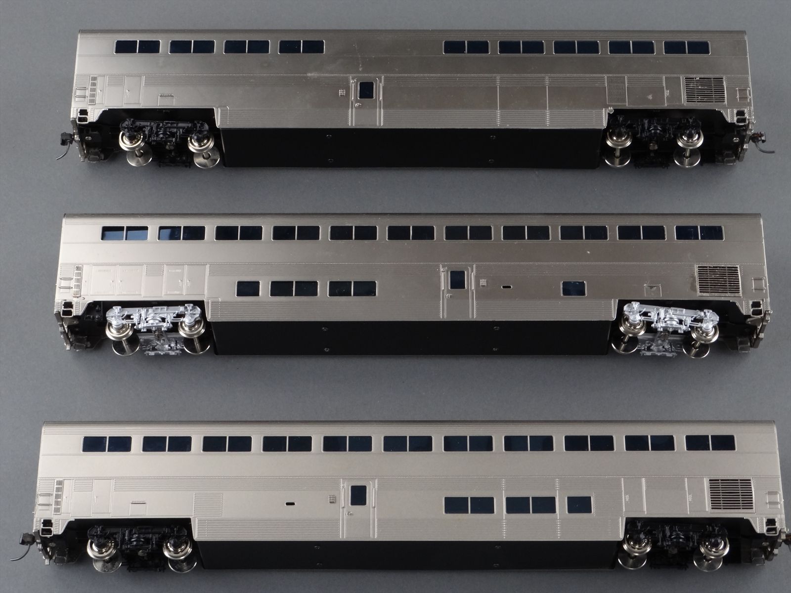 HO Brass Model Train Set - OMI Overland Amtrak Superliner - Plated - 7 ...