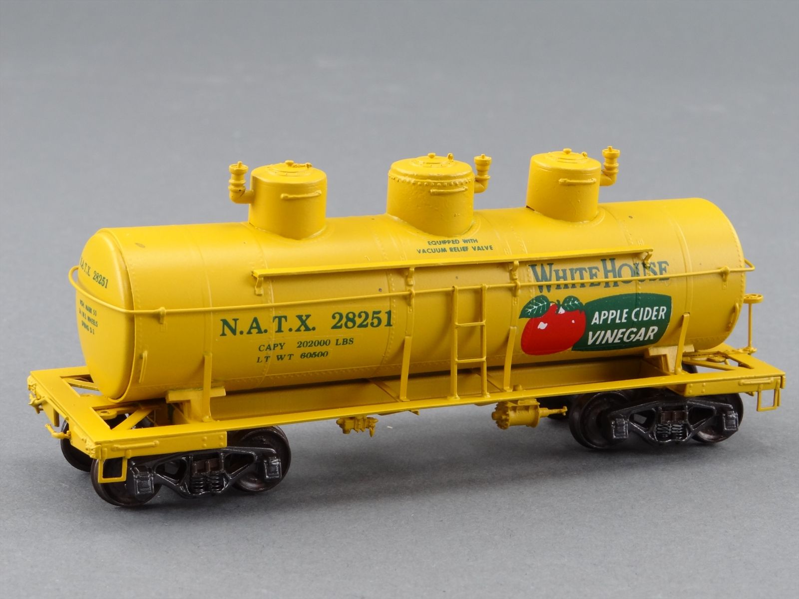 HO Brass Model Train - Sunset TM8 Triple Dome Tank Car - White House ...