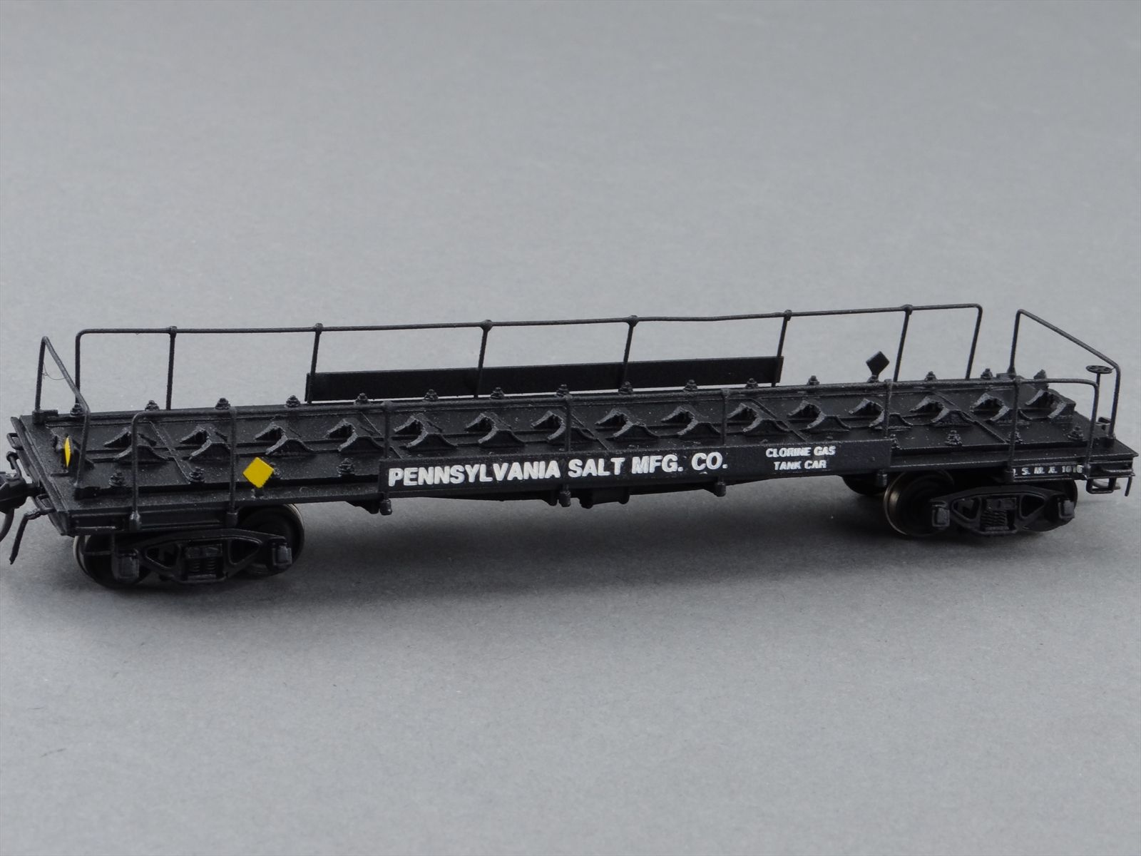HO Brass Model Train - MTS Imports ACF Chlorine Tank Car with Tanks - PRR Salt - Custom