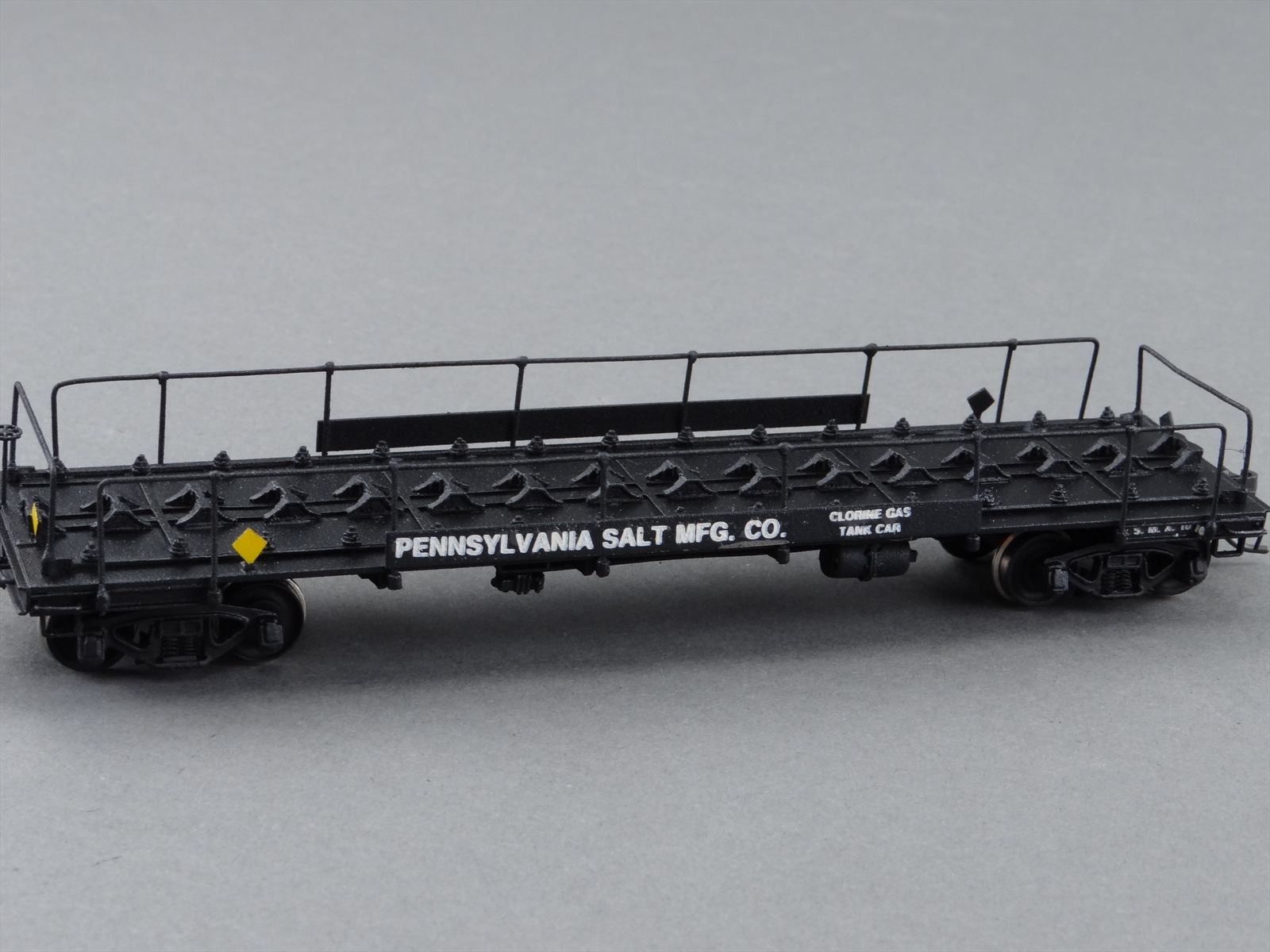 HO Brass Model Train - MTS Imports ACF Chlorine Tank Car with Tanks - PRR Salt - Custom
