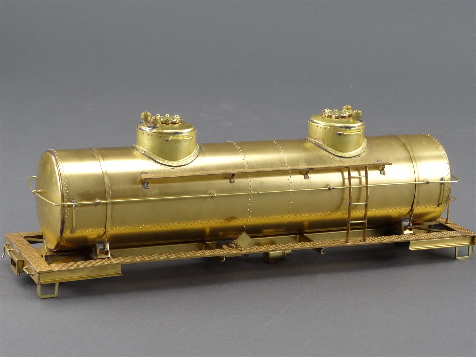 O Scale Brass US Hobbies 302 8,000 Gallon Double Dome Tank Car - Less ...