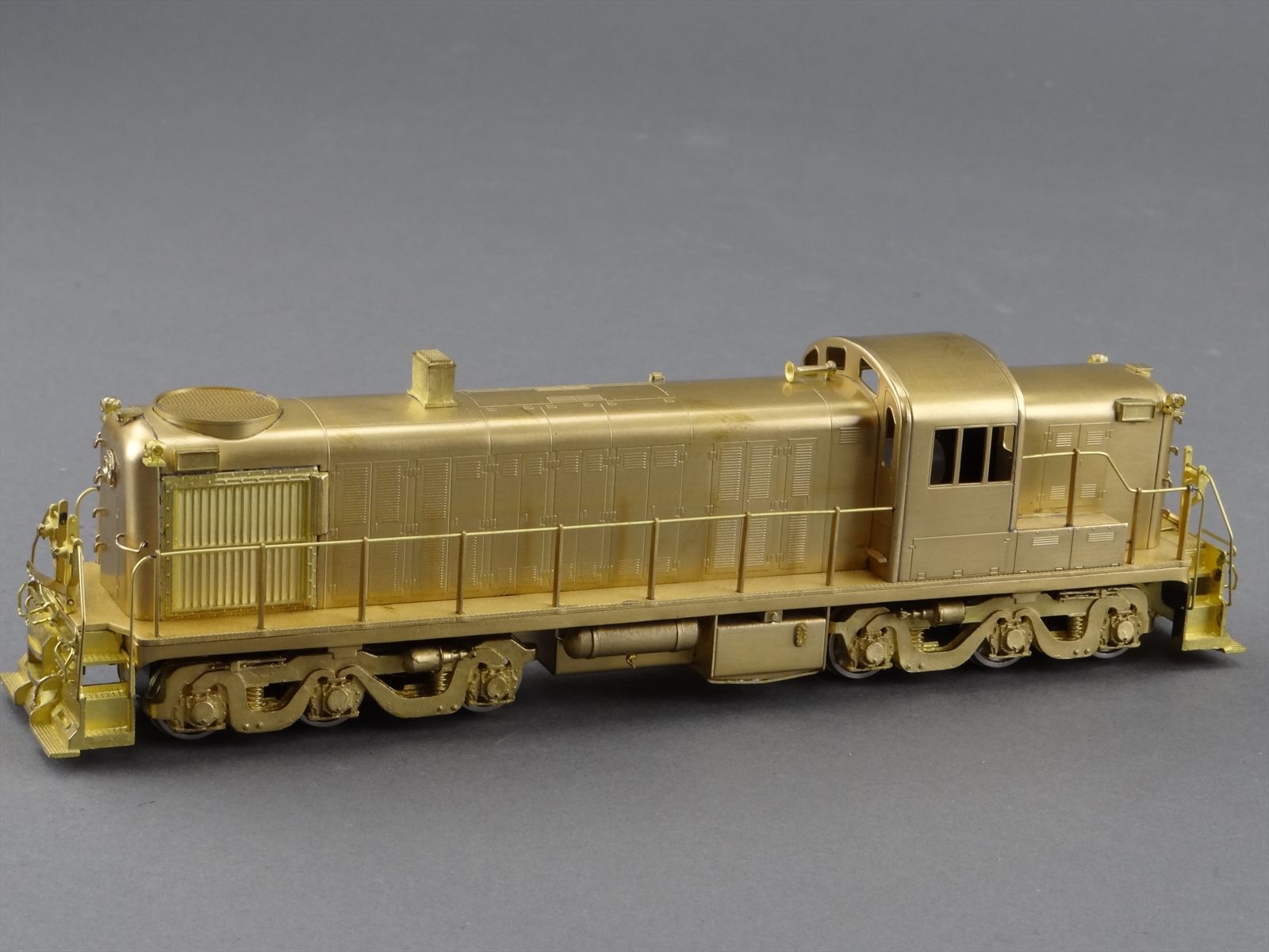 HO Brass Alco Models D-121 Samhongsa RSD-4/5 Diesel Engine Phase 1