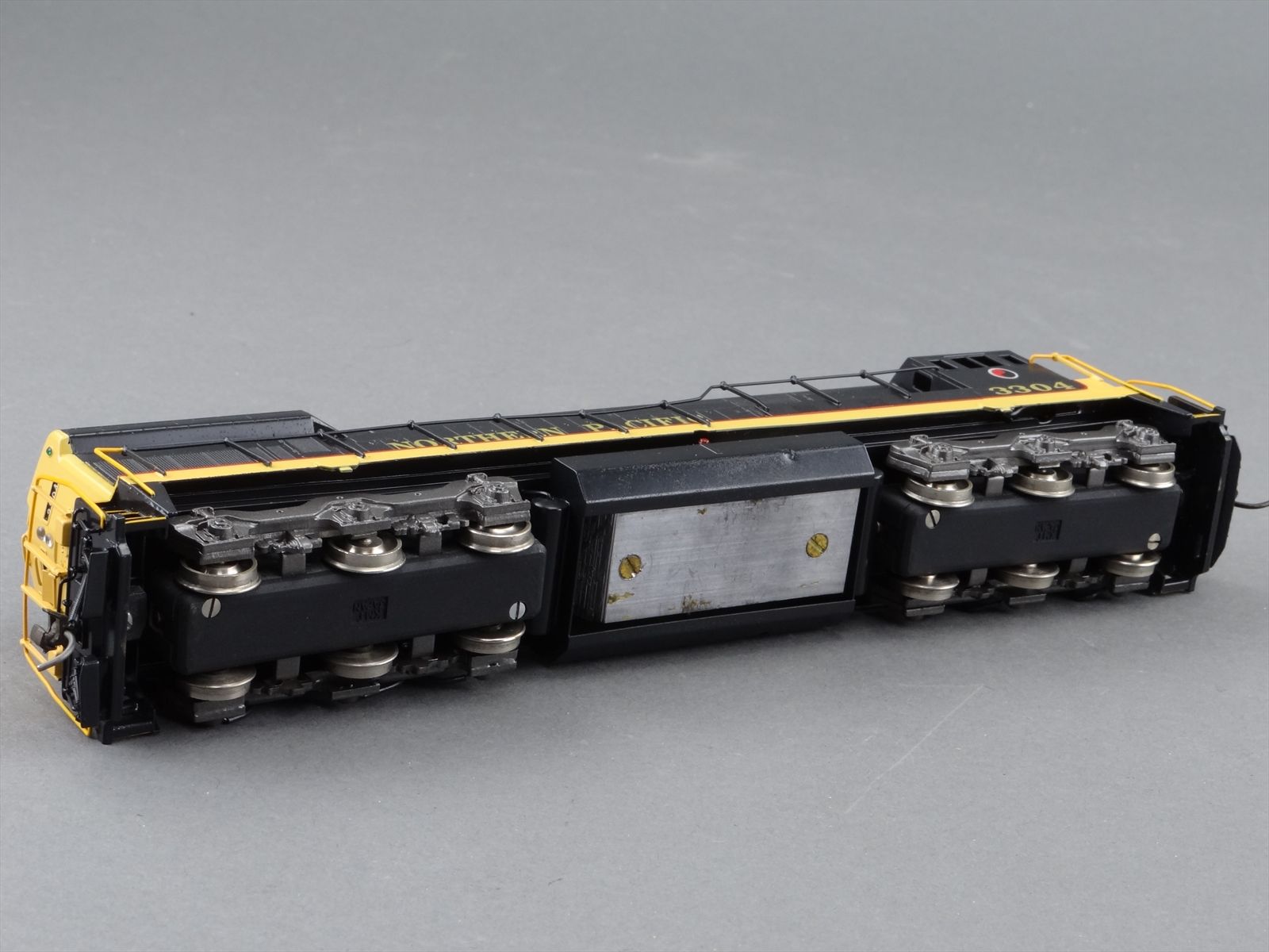 HO Brass Alco Models D-137 NP Northern Pacific GE U33C Diesel #3304 ...