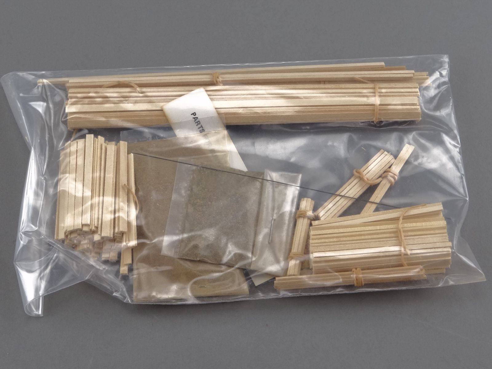 HO Craftsman Kit - FSM Fine Scale Miniatures Kit #165 The Rock Bunker