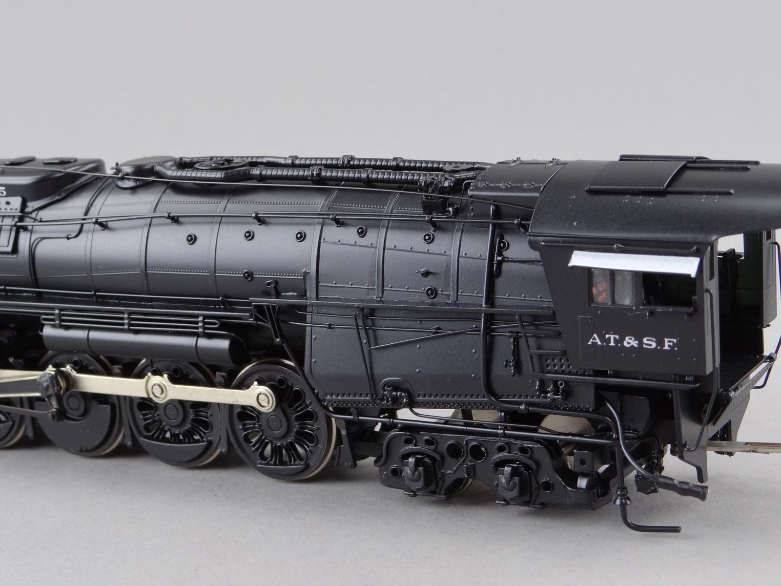 HO Brass Model Train - Hallmark Super Crown ATSF Santa Fe 2-10-4 #5005 ...