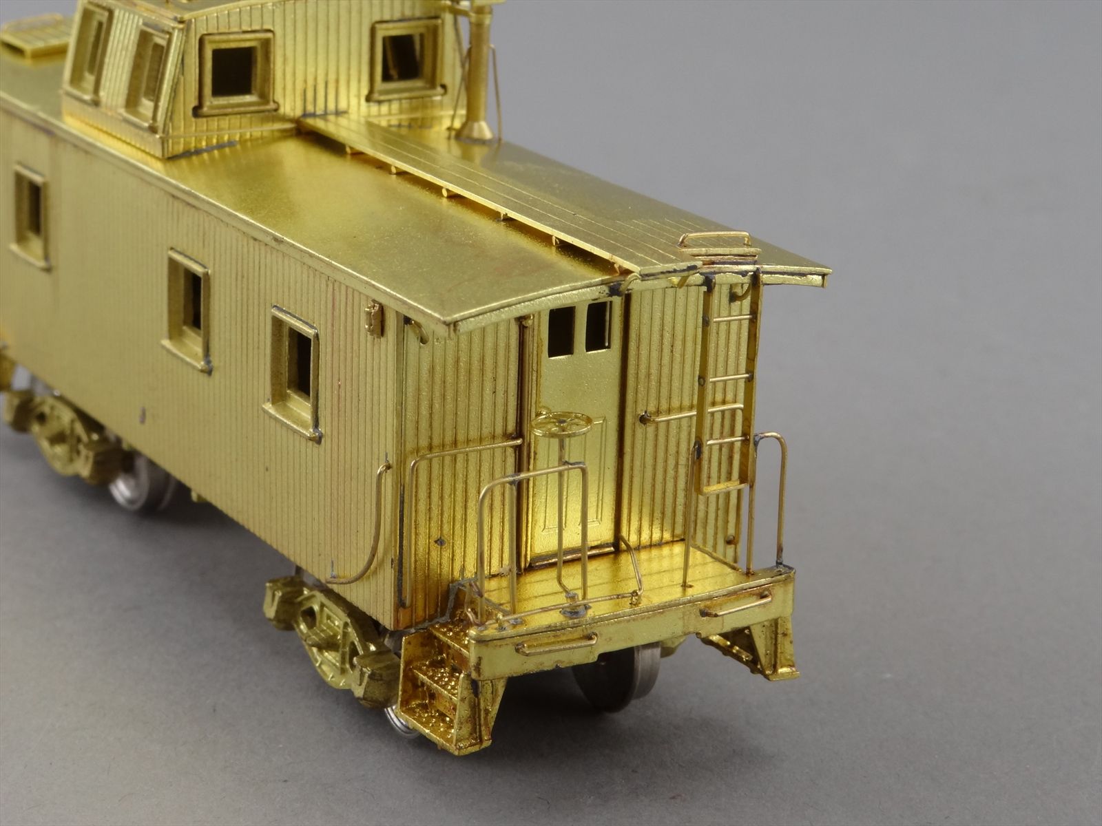 HO Brass ALCO Models Ajin NYC 24' Wood Caboose - Offset Cupola