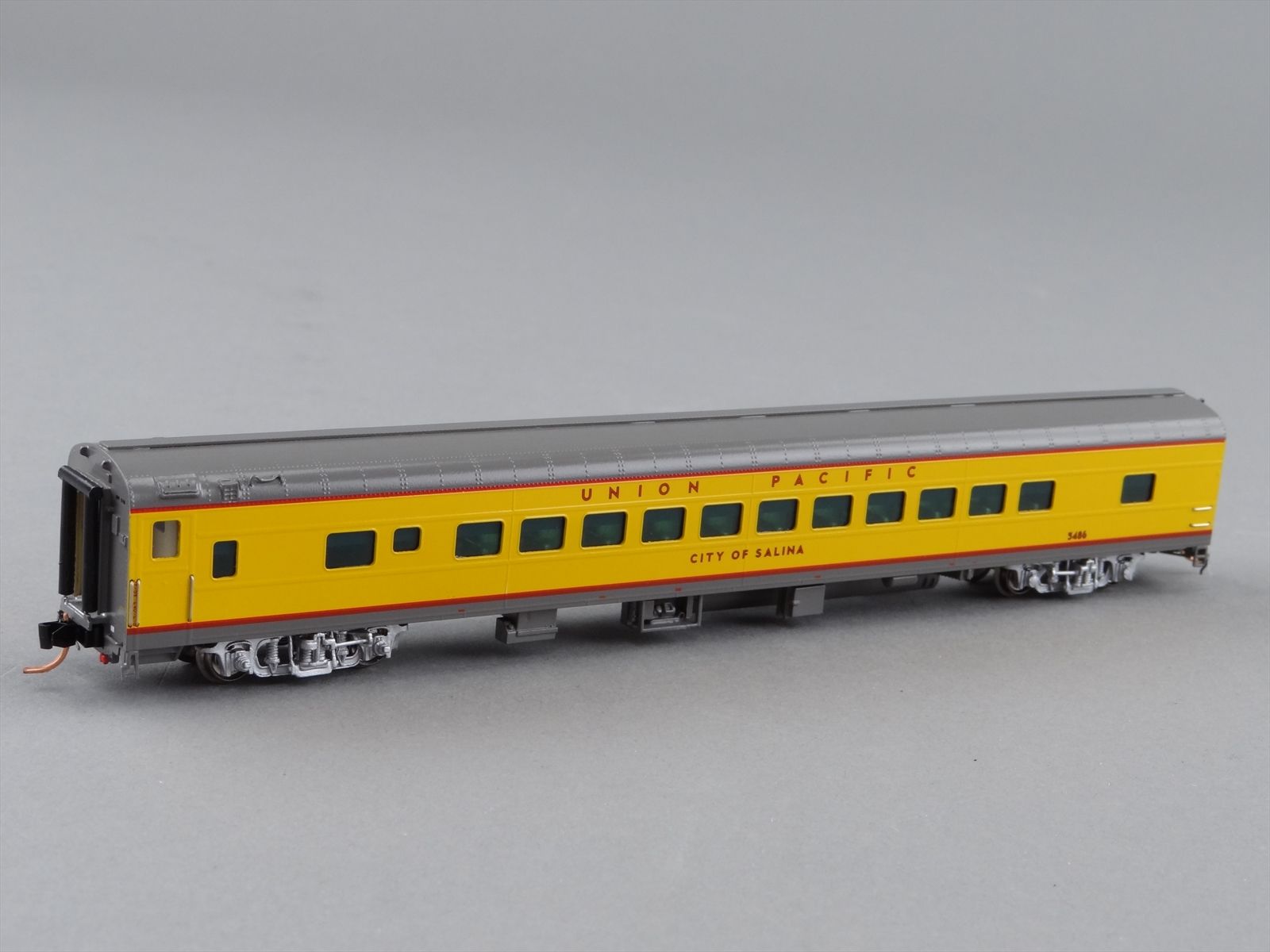 N Scale Brass - OMI 28017.1 Overland UP Union Pacific City Of Salina Coach Car #5486 w/ Interior