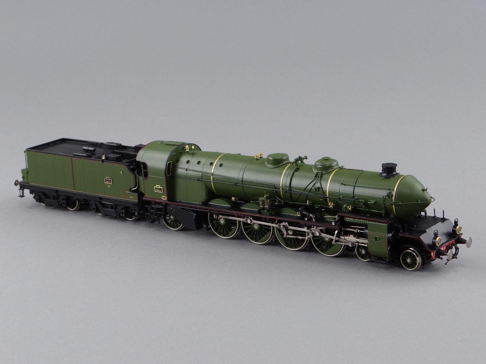 HO European Brass Train - Lemaco Presitige Models 077 French PLM 241 A ...