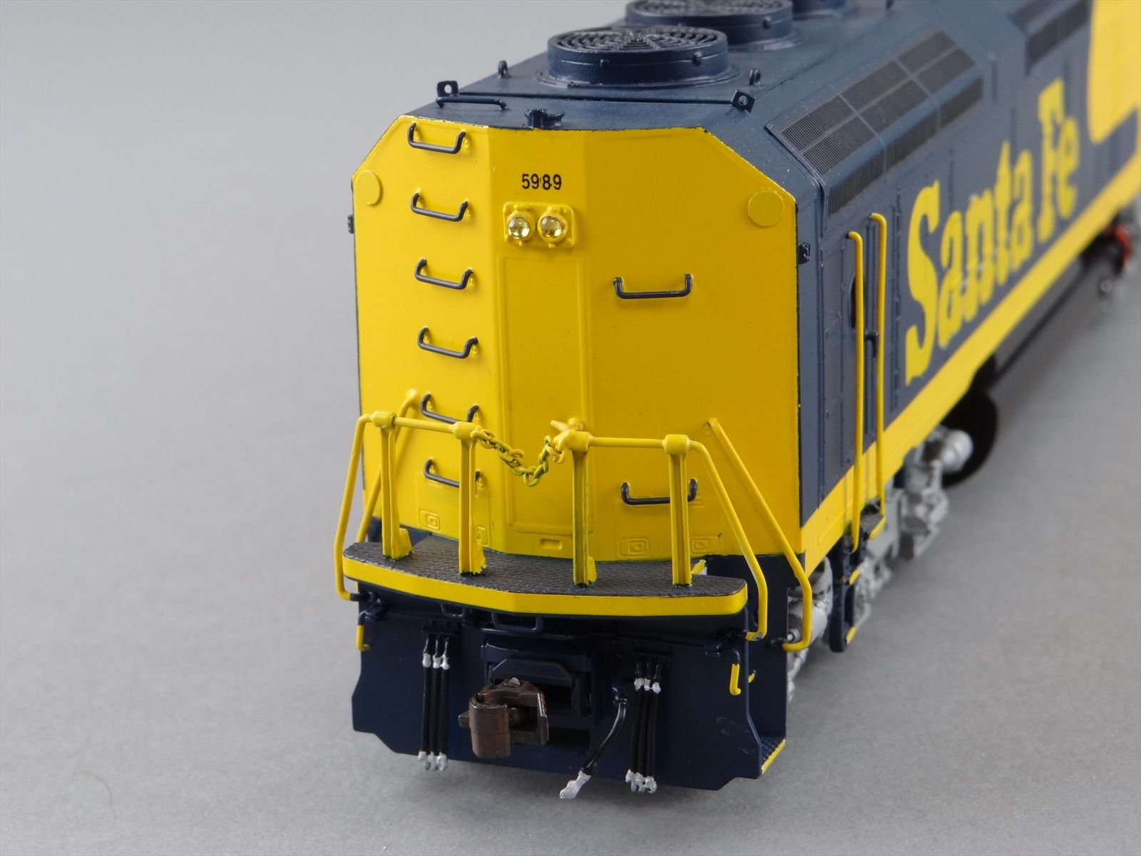 HO Brass Model Train - OMI 5995 Overland ATSF Santa Fe Kodachrome SDF45 ...