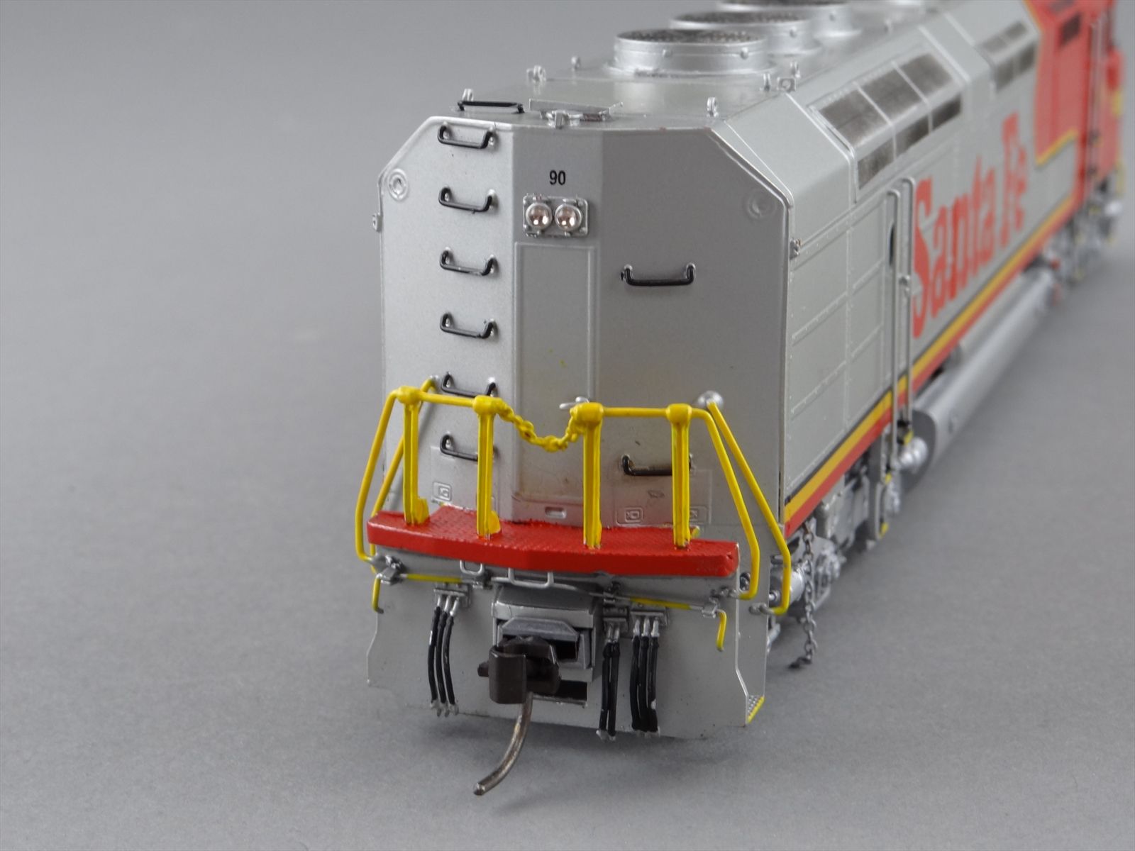 HO Brass Model Train - OMI 5992 Overland ATSF Santa Fe SDFP45 Diesel ...