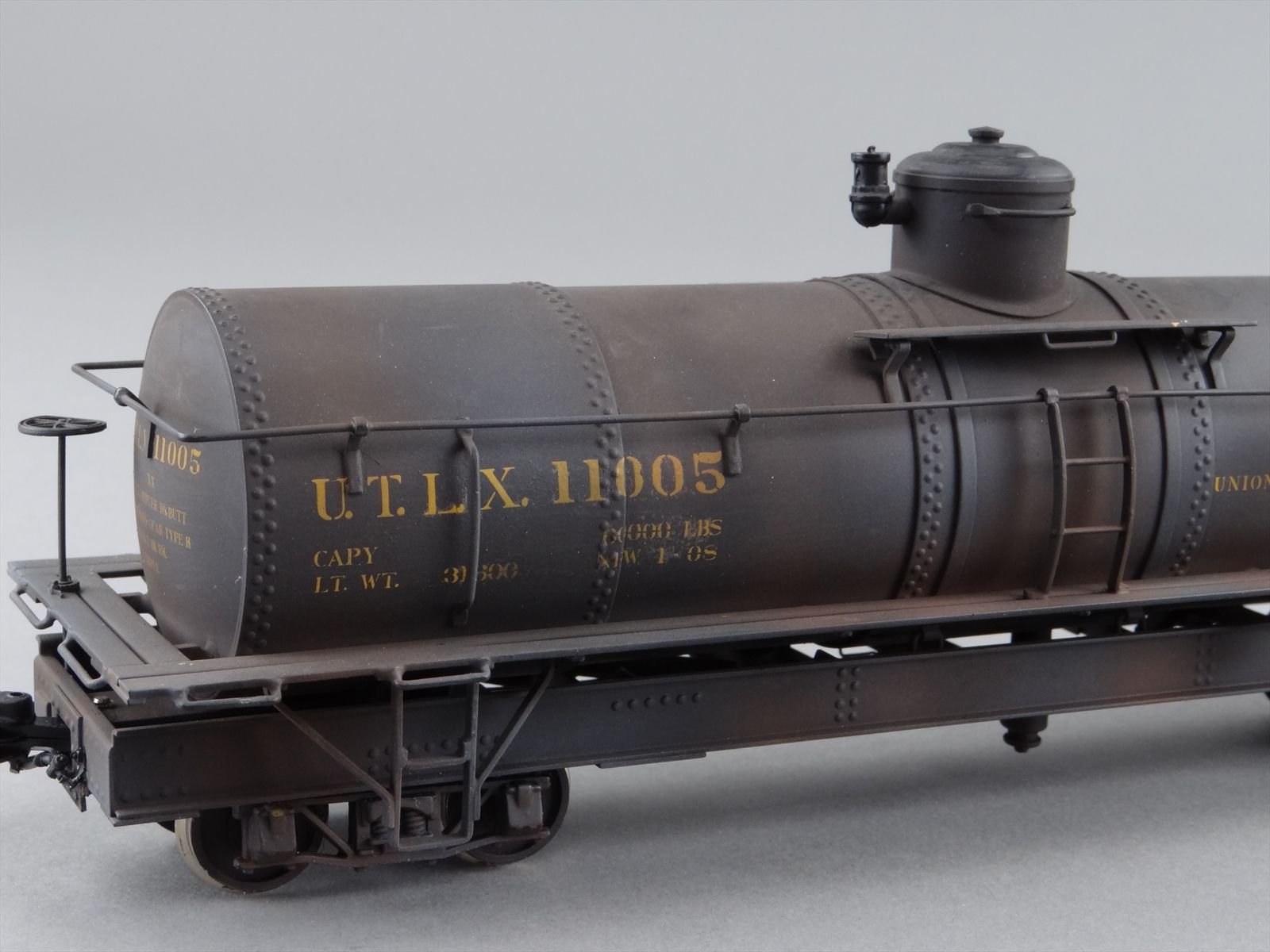 On3 Scale Brass WMC Westside Models CONX / UTLX Tank Car #11005 - Weathered